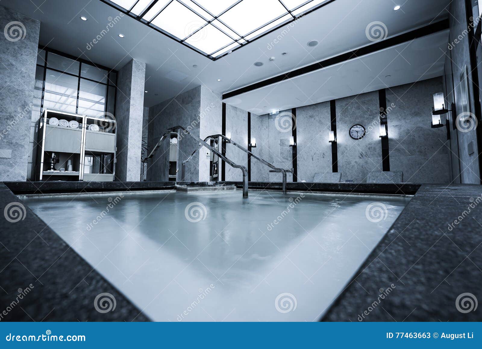 White House Inside Pool