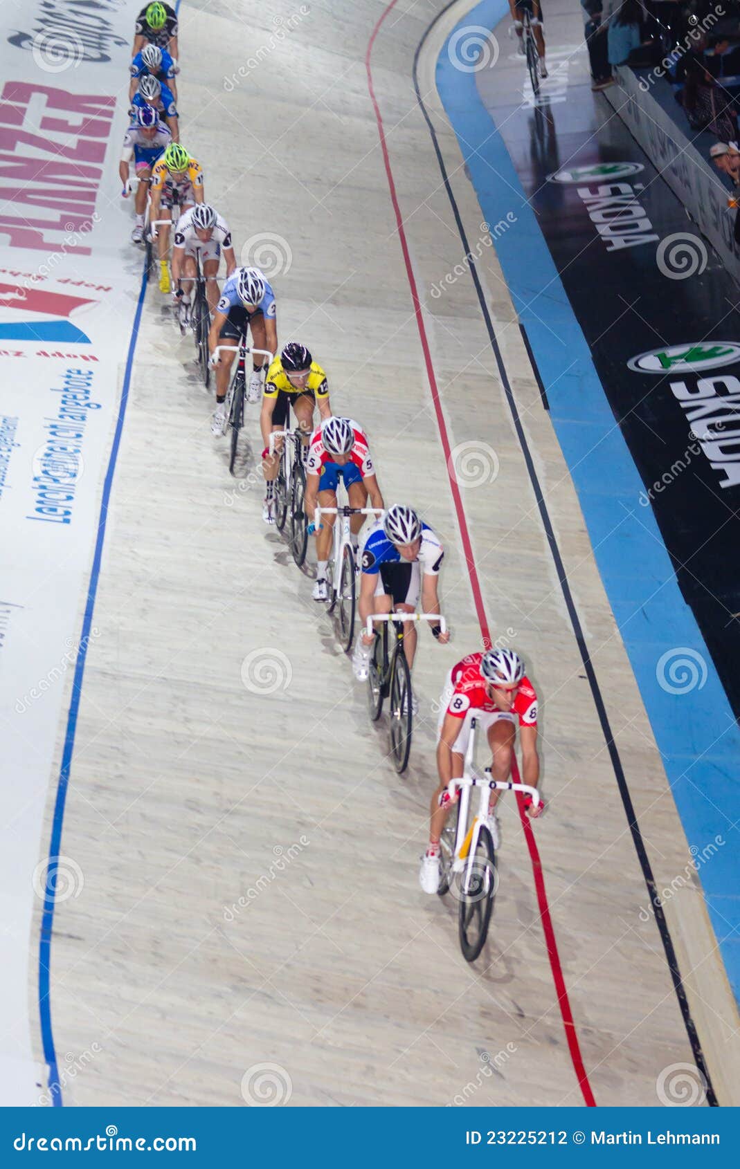 Indoor track bicycle race editorial photography. Image of fight - 23225212