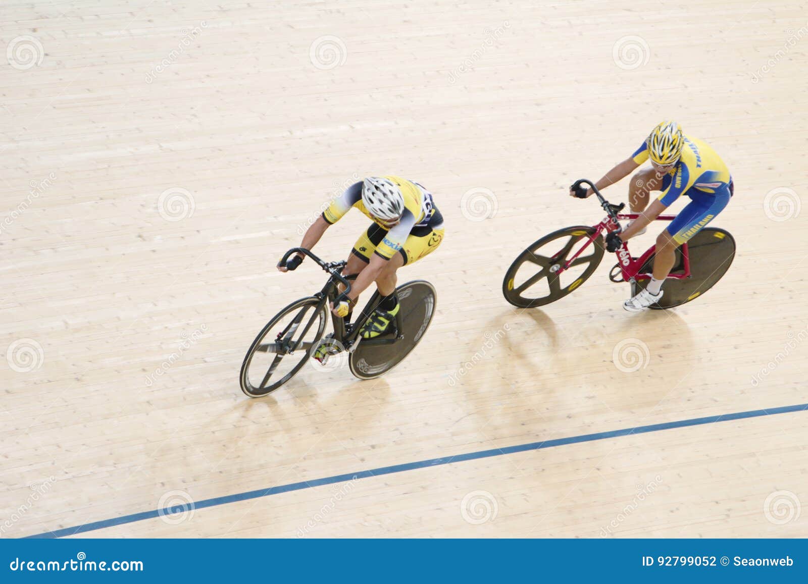 Indoor track cycling editorial photography. Image of cycle - 92799052