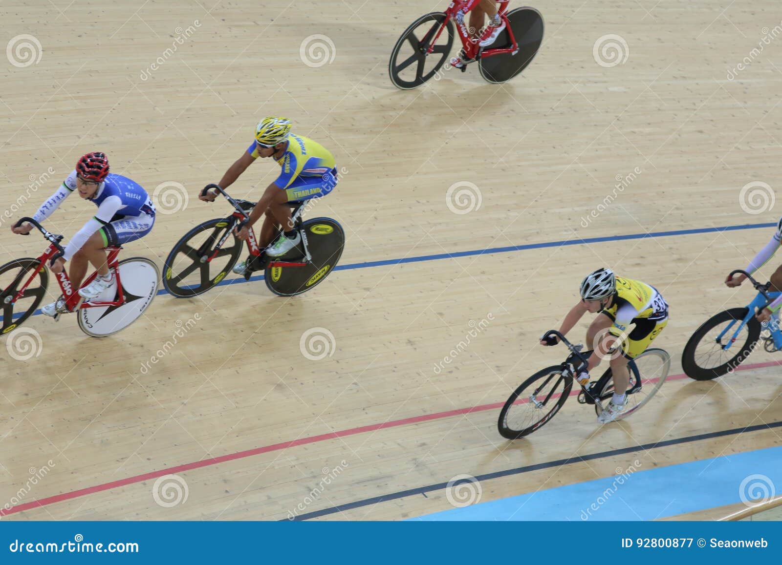 Indoor track cycling editorial photography. Image of chain - 92800877