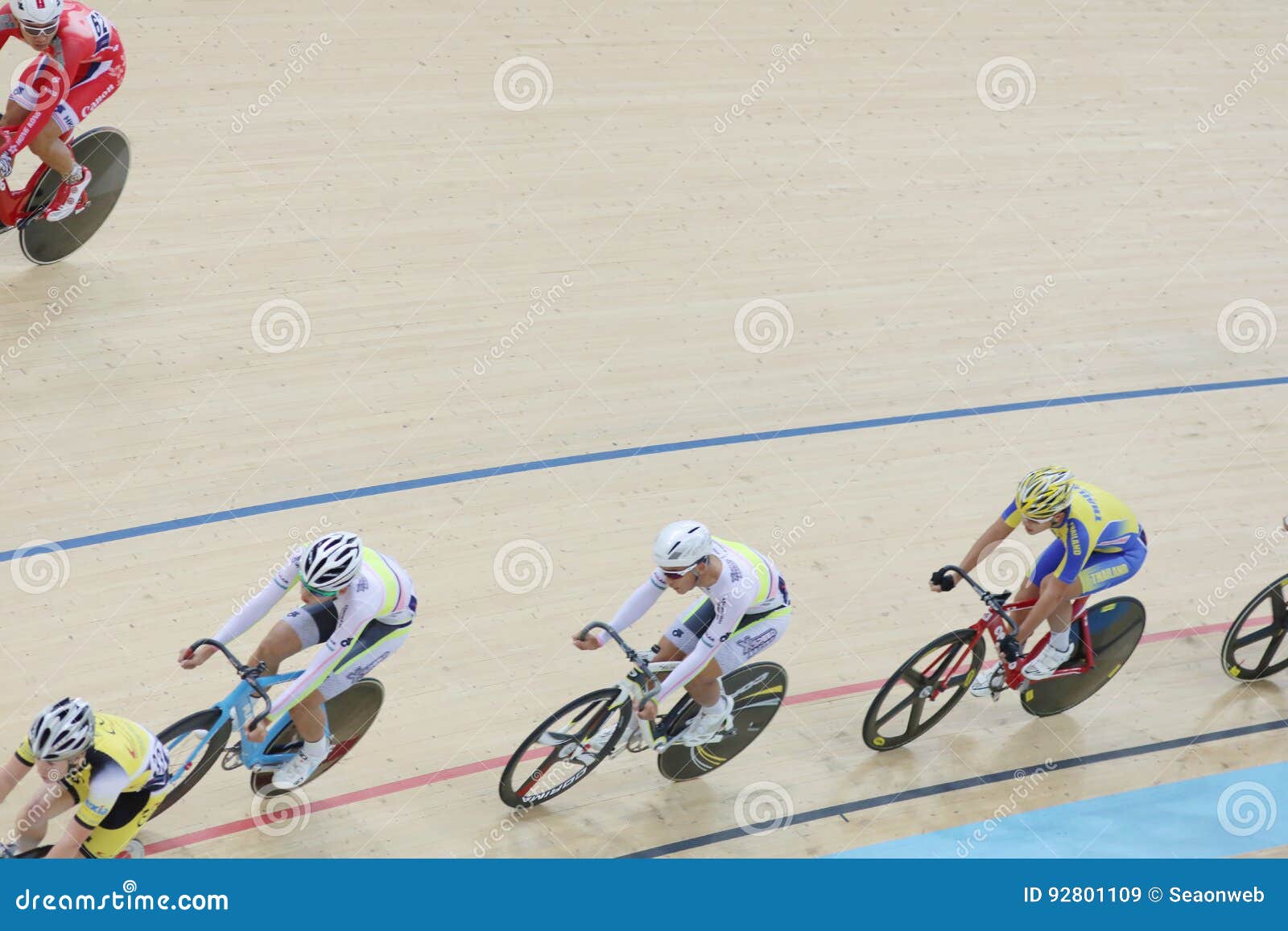 Indoor track cycling editorial stock image. Image of bike - 92801109