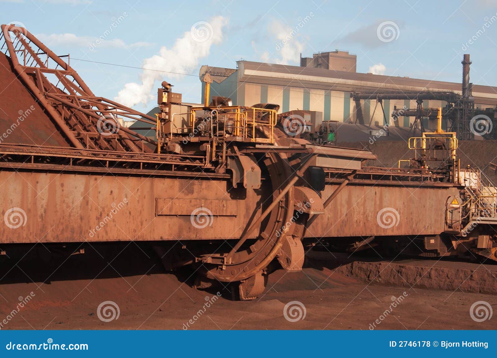 Industria pesante fotografia stock. Immagine di fabbro - 2746178