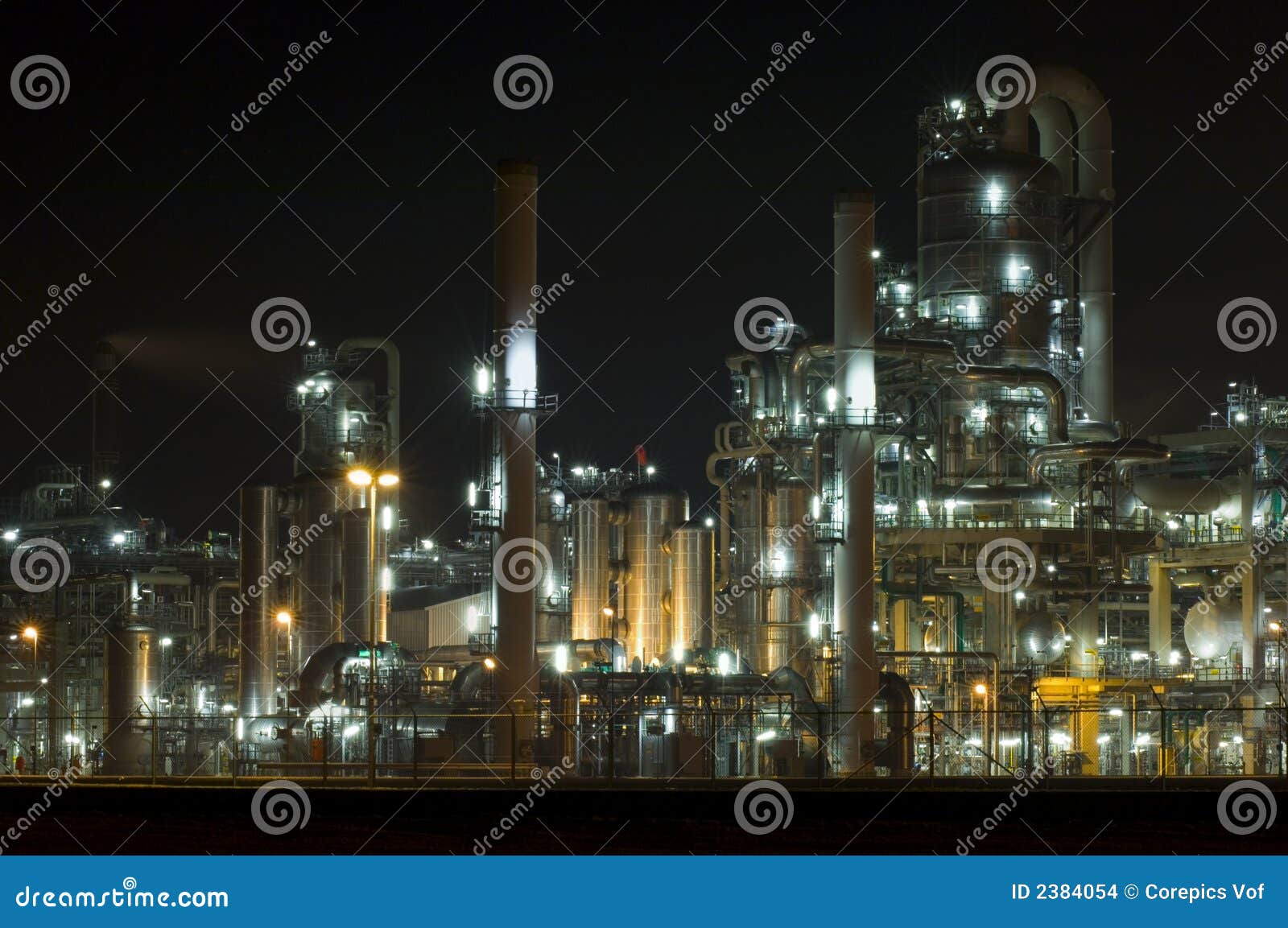 Industria Petroquímica Imagenes de archivo - Imagen: 2384054