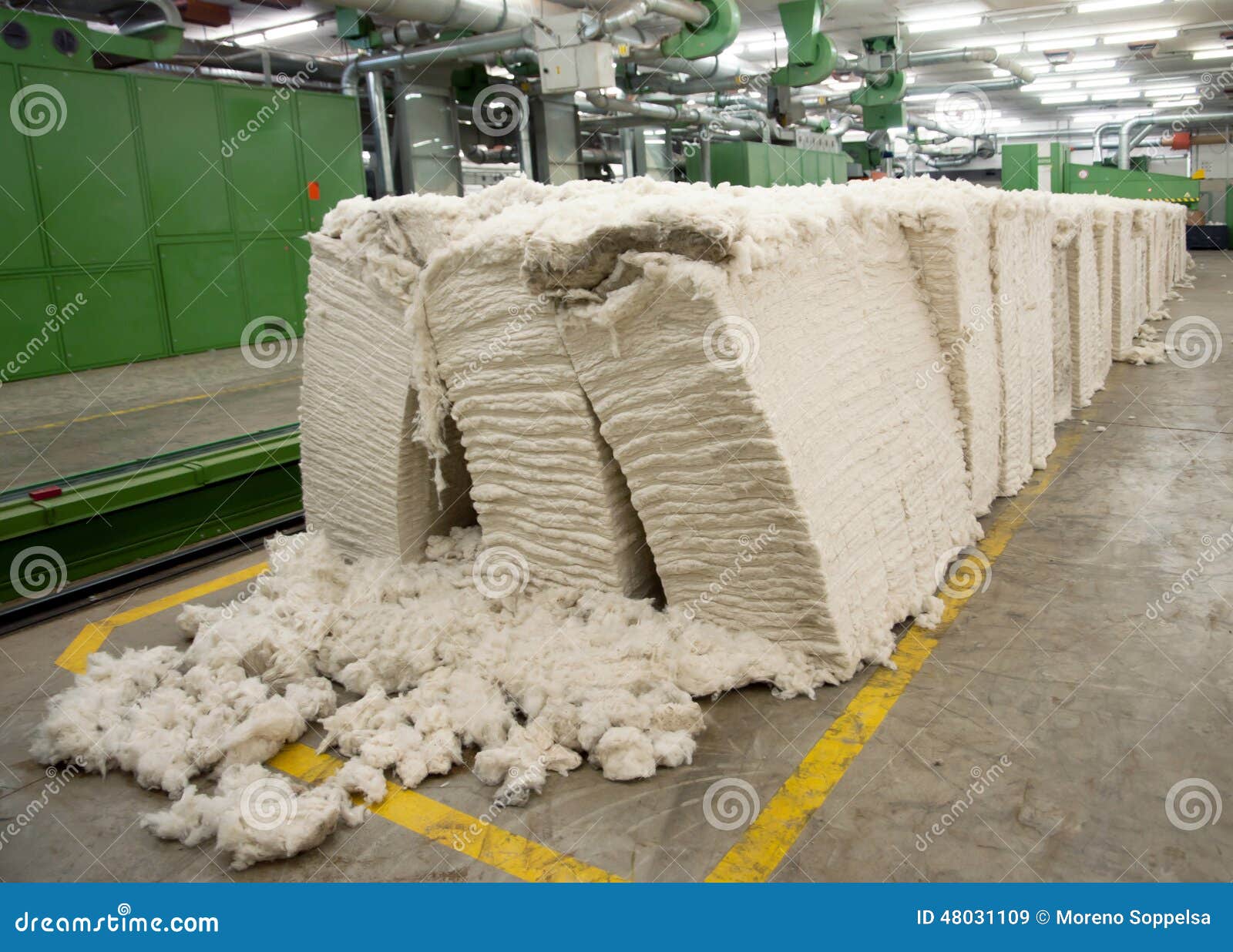 Industria Textil - Departamento De Cardado Imagen de archivo - Imagen ...