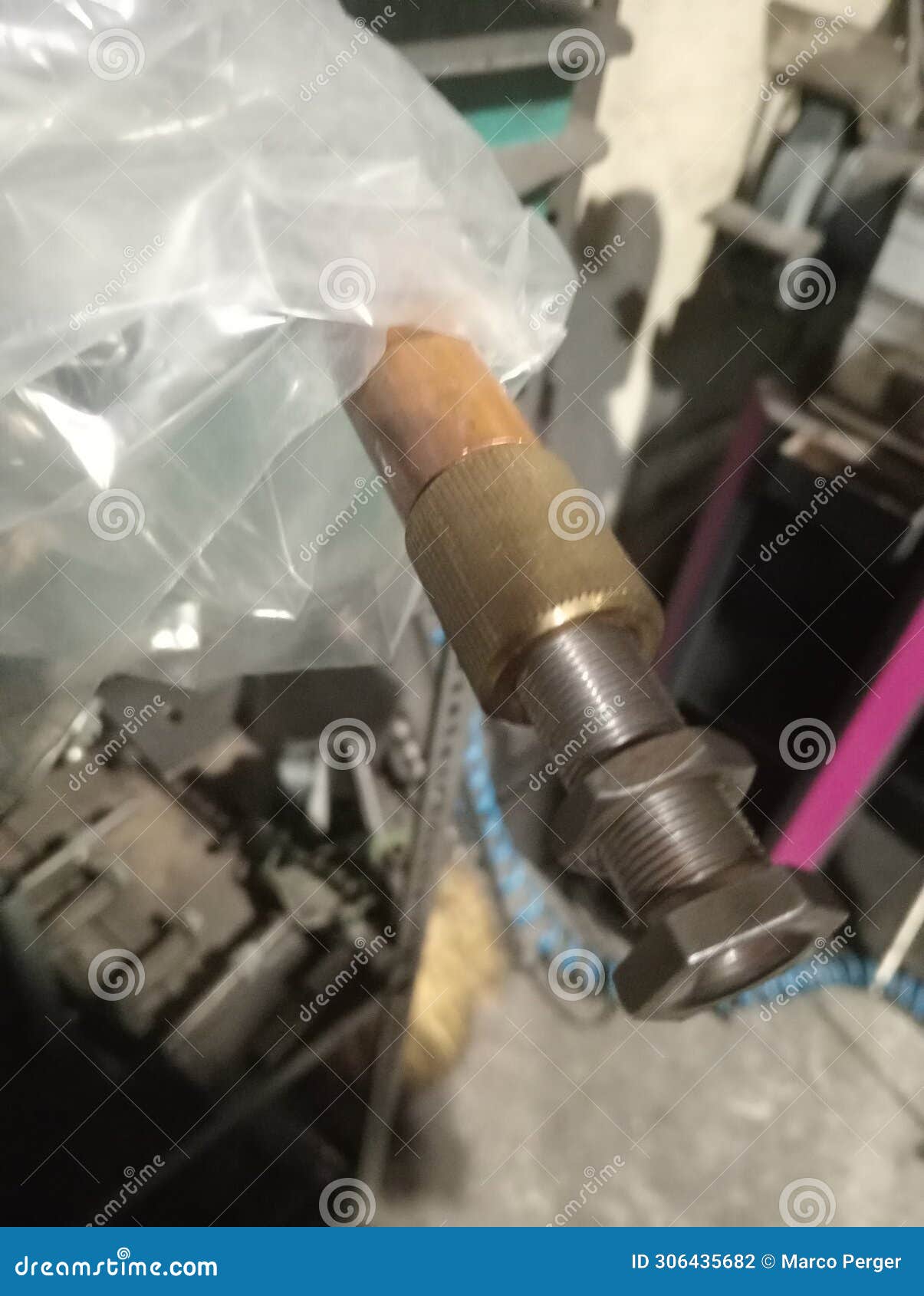 Industrial Coupling Nut for Wire Sheath in Drums for Welding Industrial ...