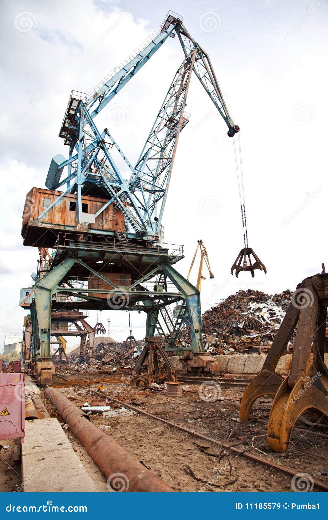 Industrial Grabber Loads Scrap Metal Stock Image - Image of barge ...