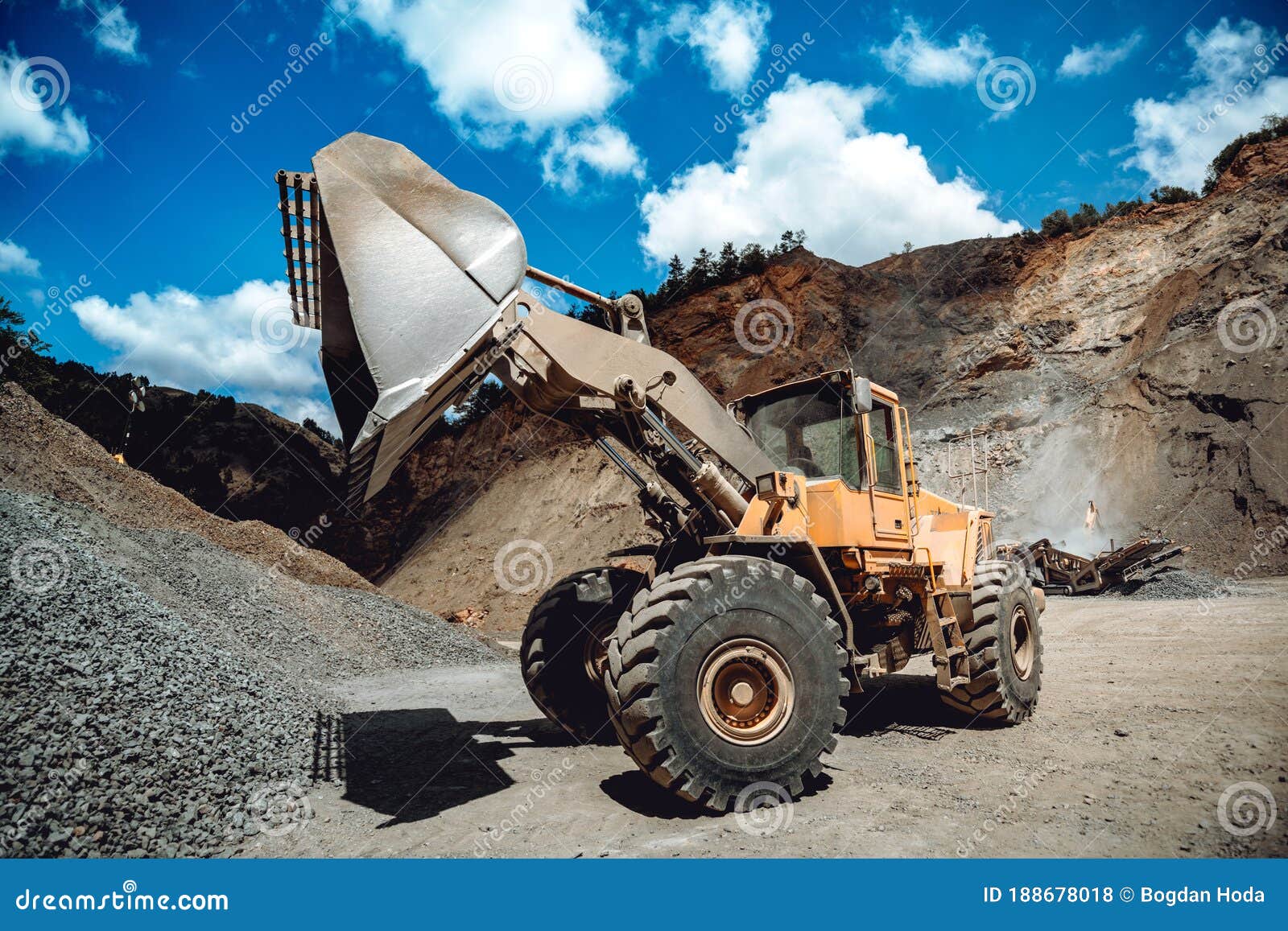 Industrial Heavy Duty Wheel Loader Working on Construction Site ...