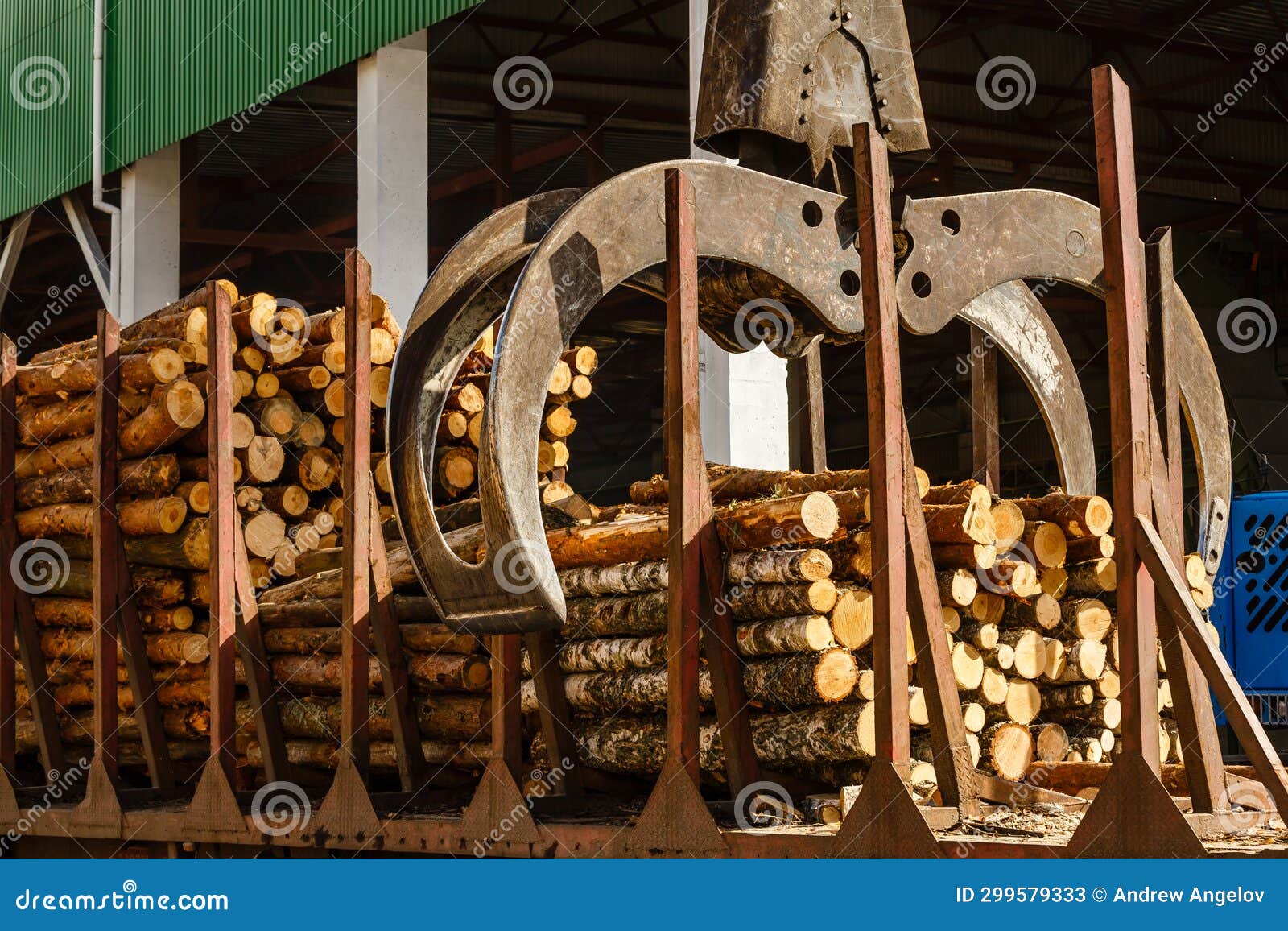 Industrial Log Loader at Lambermill Stock Image - Image of outdoor ...