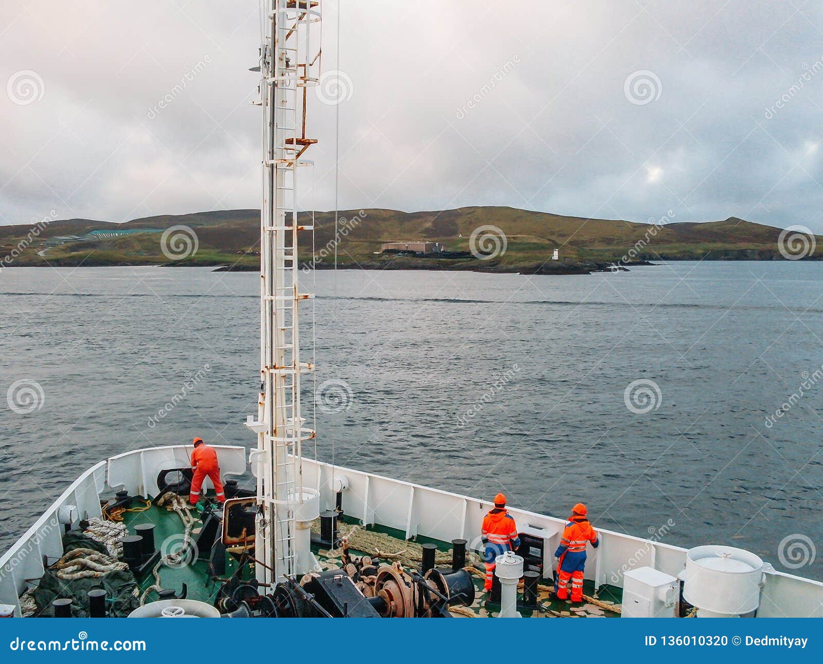 Big Marine Ship Rope Tethered Around Port Metal For Securing The Ship ...