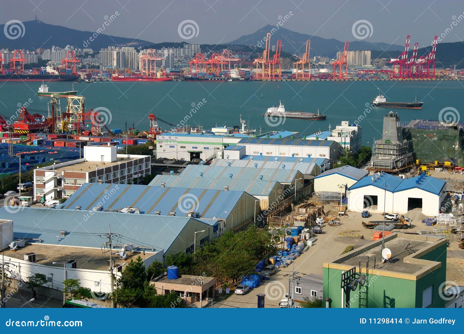 Industrial Port editorial stock image. Image of crane - 11298414