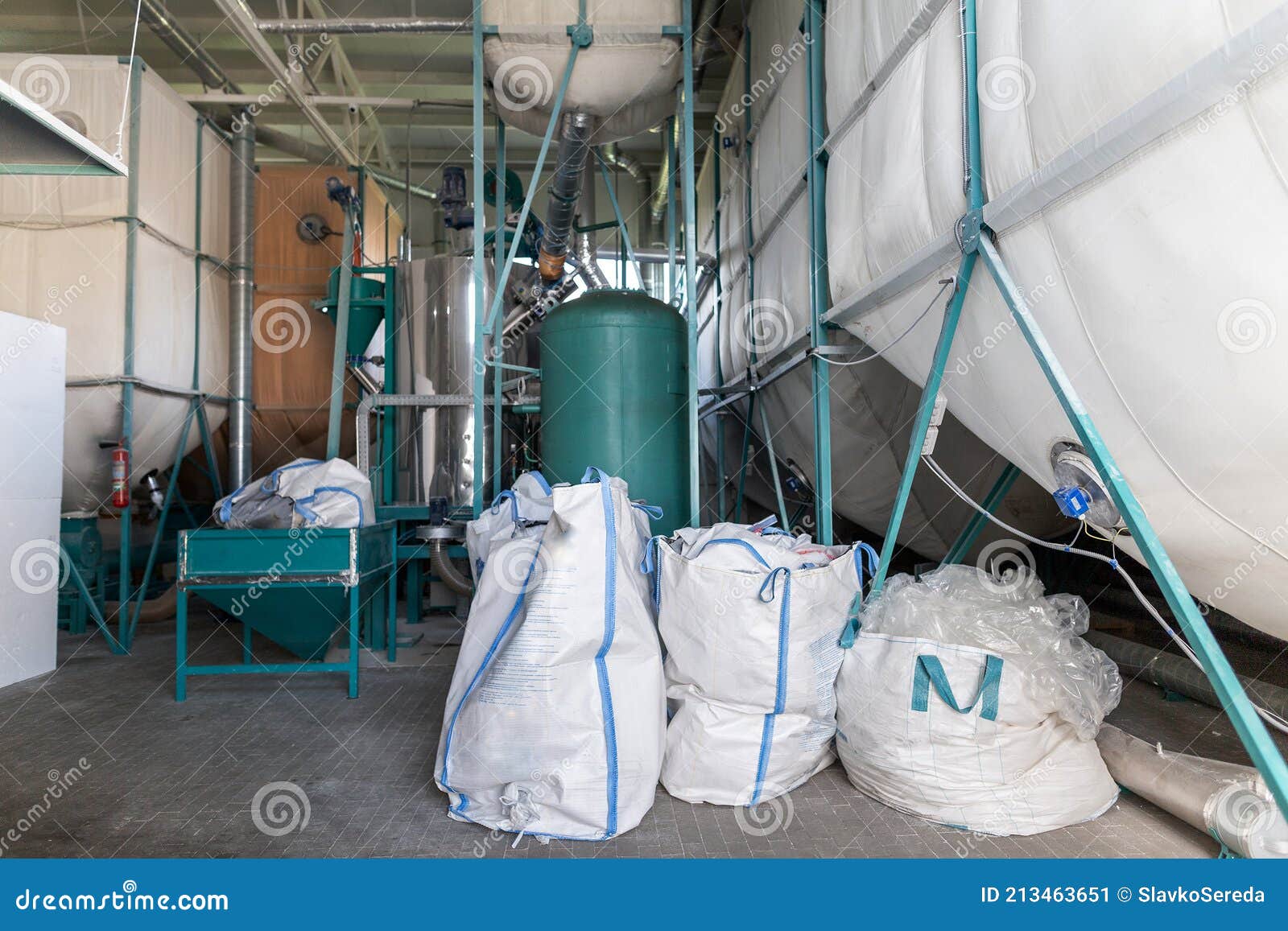 Industrial Production of Polystyrene Foam Insulation Panels or Plates ...