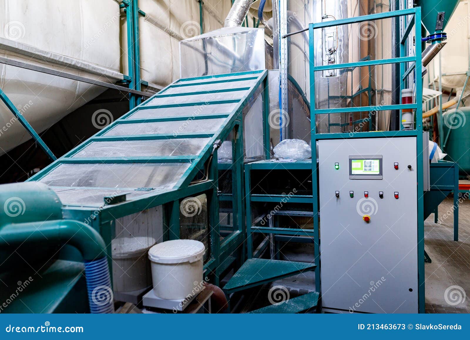 Industrial Production of Polystyrene Foam Insulation Panels or Plates ...