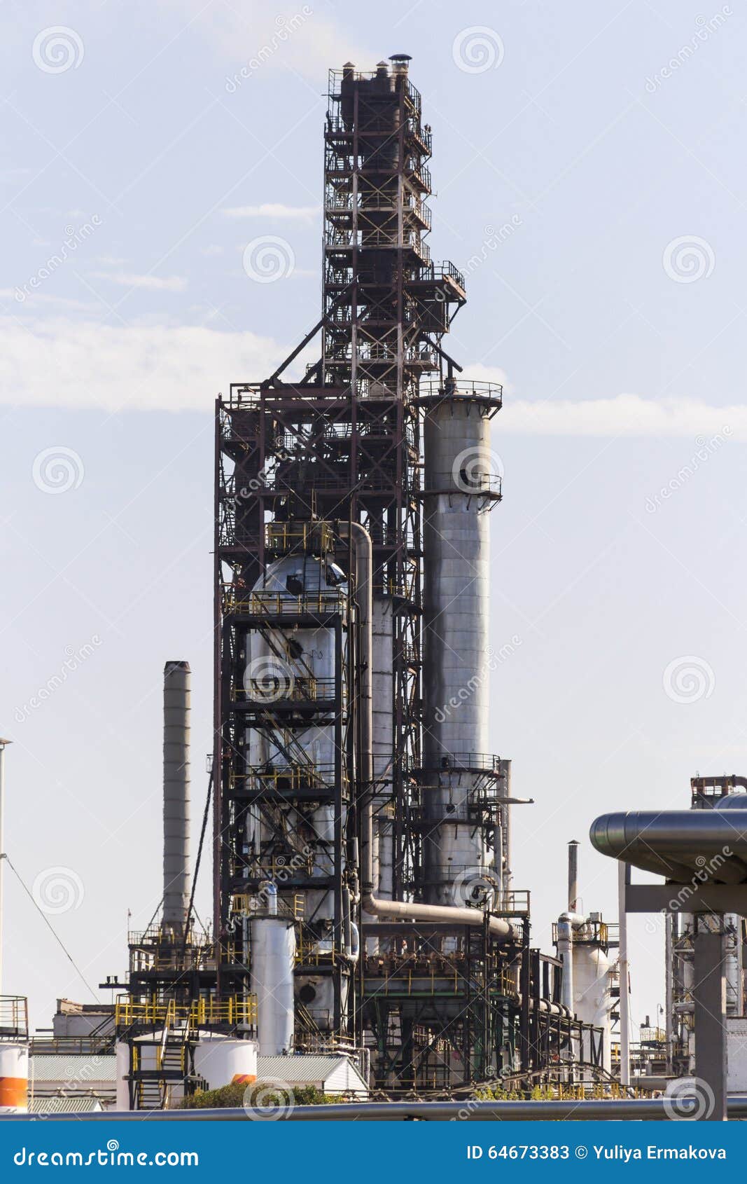 Industrial of Refinery Tower Stock Image - Image of fumes, factory ...