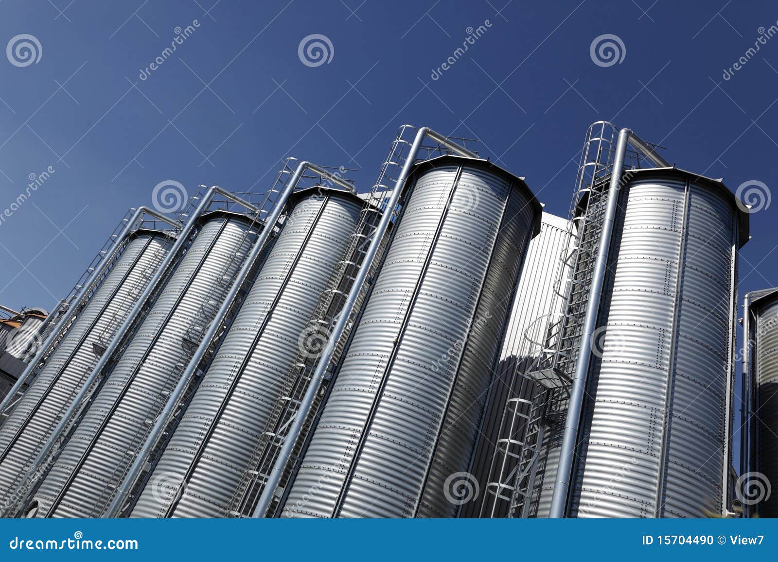 Industrial storage silos stock photo. Image of manufacturing - 15704490
