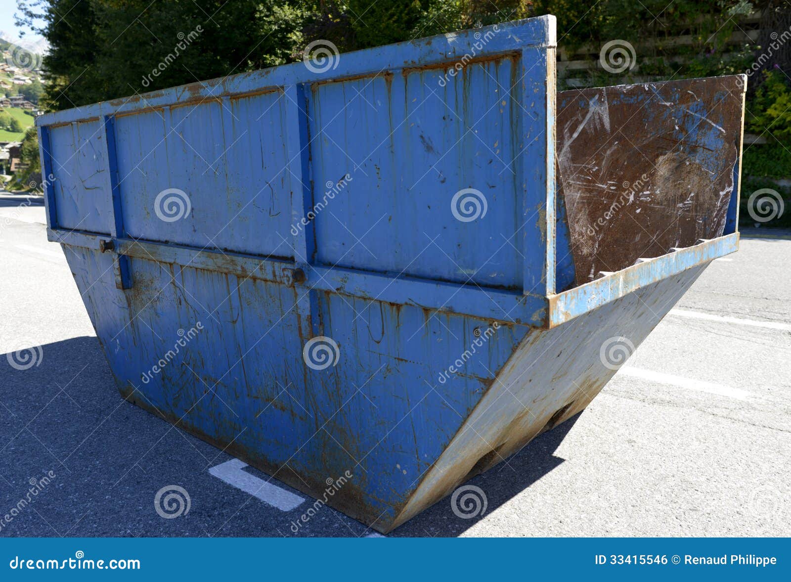 Industrial waste bin stock photo. Image of skip, technical - 33415546
