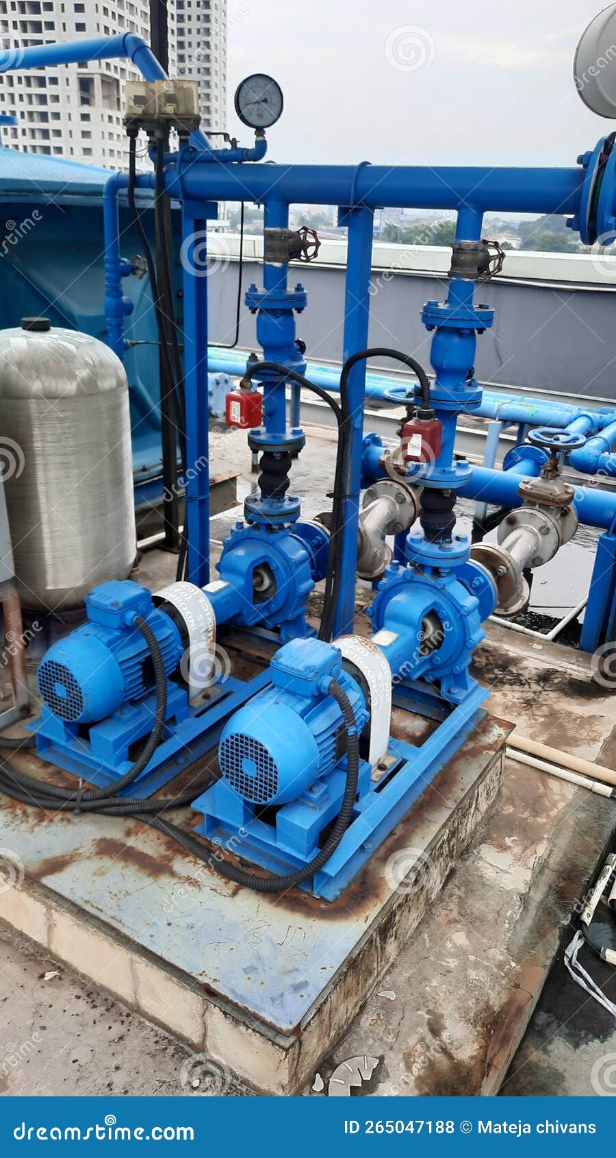 Industry Pump Booster Building Engeenering Maintenance Rooftop ...