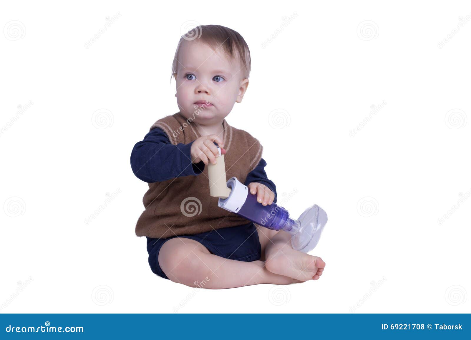 Infant with Asthma Inhalator Stock Photo - Image of inhaler, help: 69221708