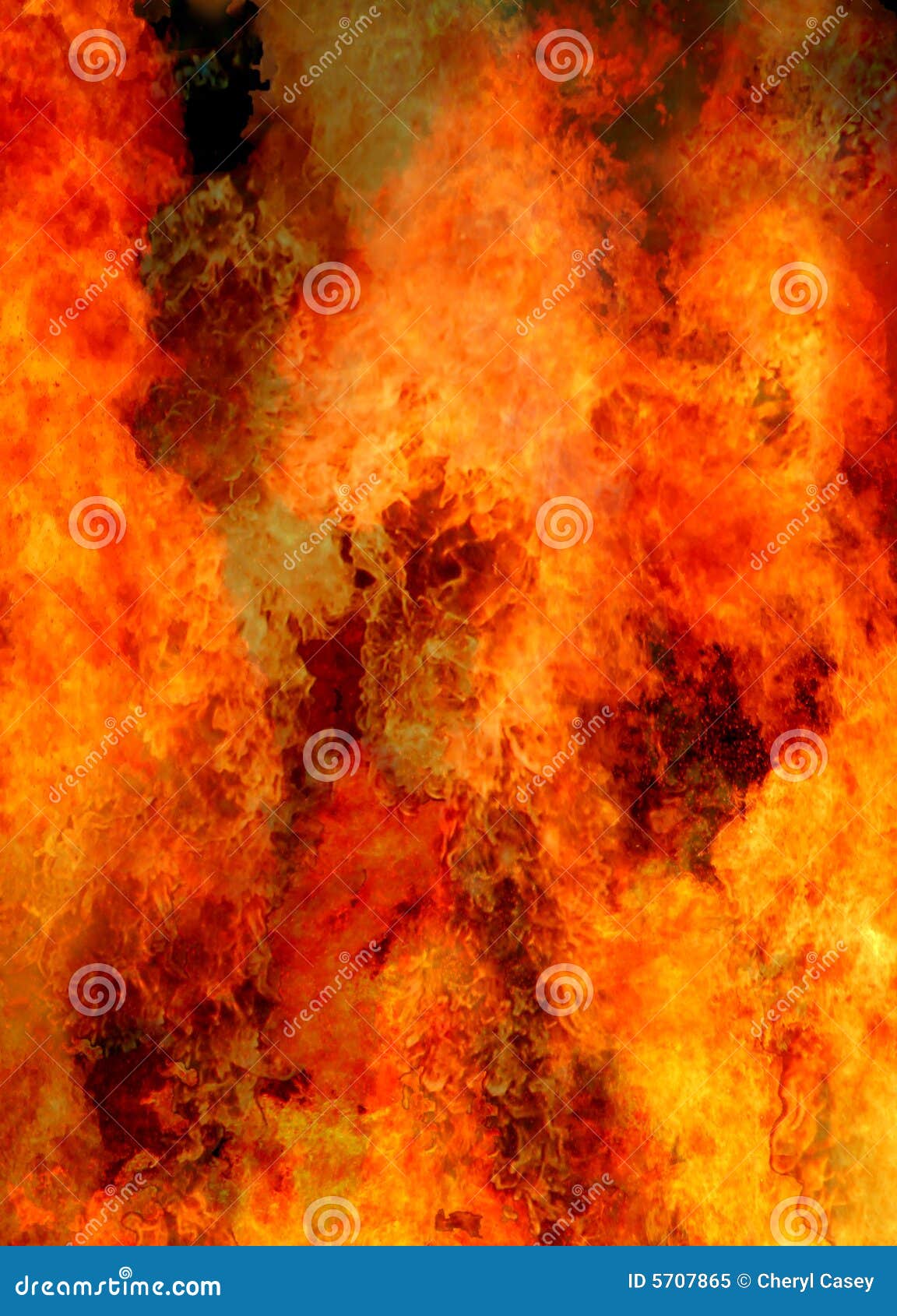 Inferno ardente immagine stock. Immagine di cime, contesto - 5707865