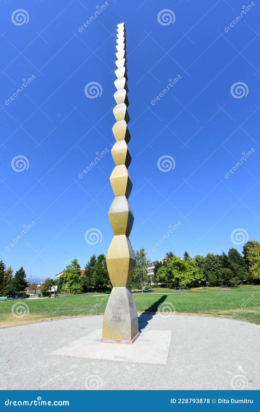 Infinite Column,Targu Jiu, Romania 245 Editorial Stock Photo - Image of ...
