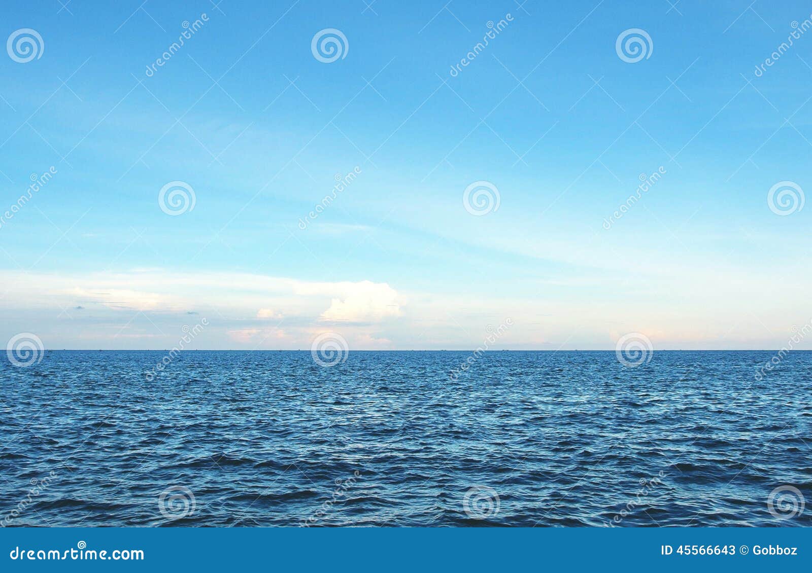 Infinity Edge stock image. Image of ripples, skyline - 45566643