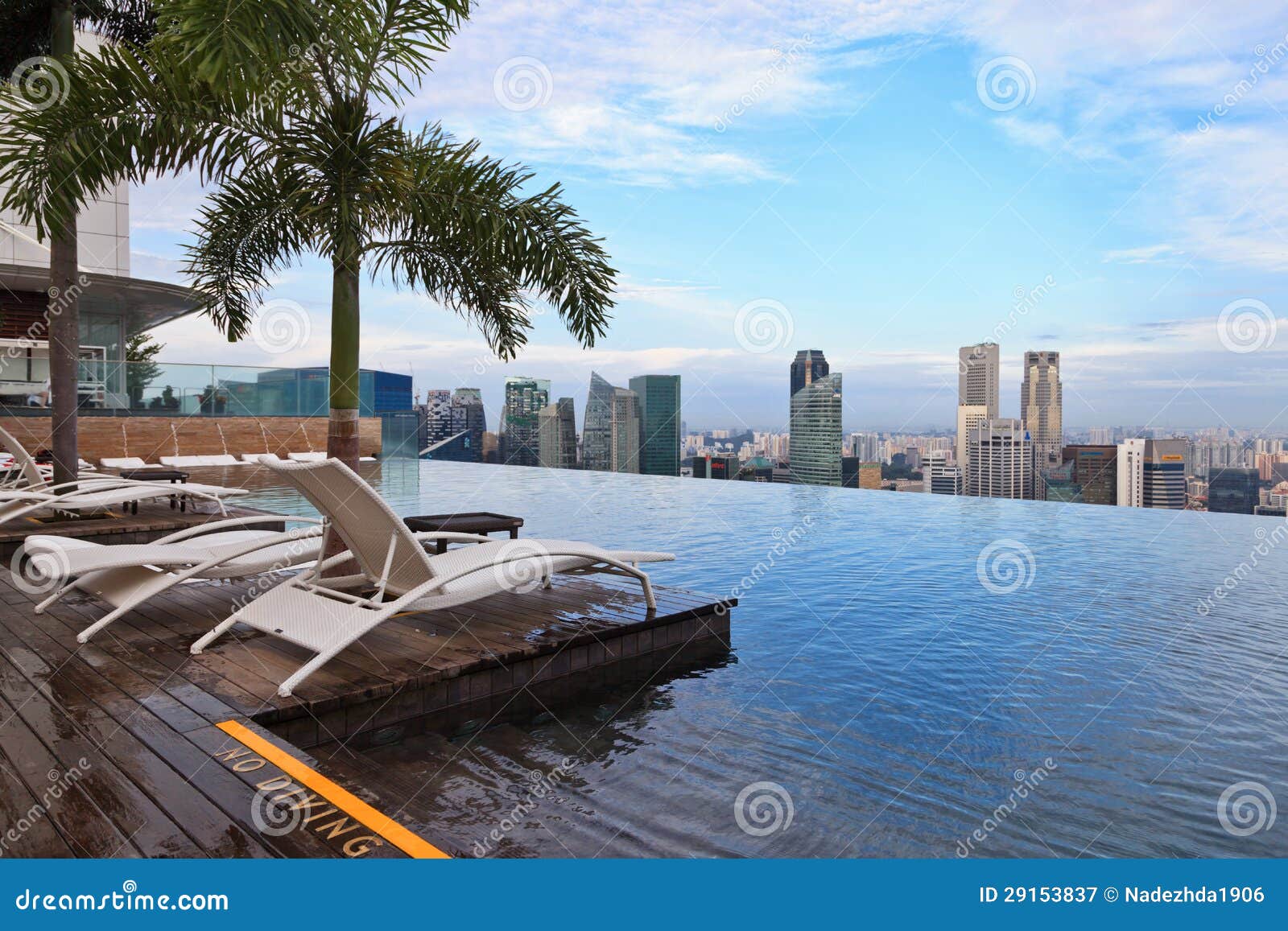 Infinity Swimming Pool in Singapore Editorial Photography - Image of ...