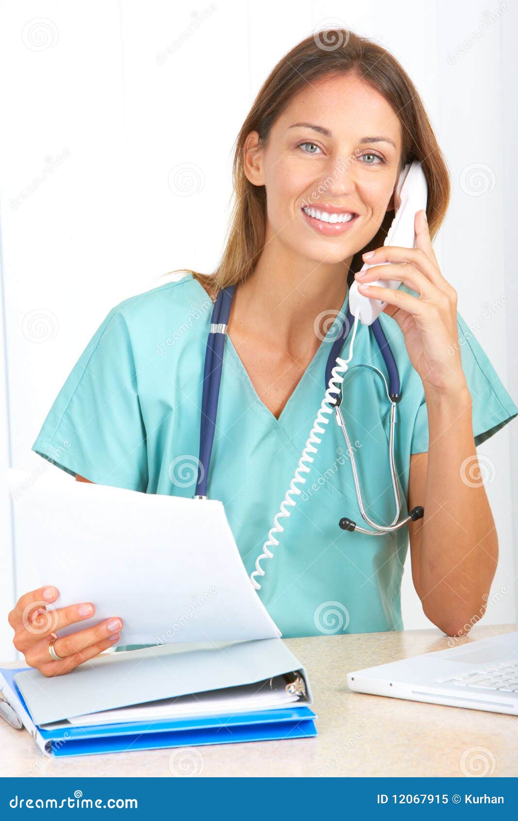 Infirmière image stock. Image du interne, médical, hôpital - 12067915