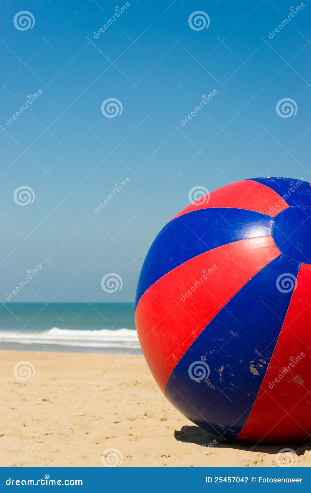 13,585 Giant Beach Stock Photos - Free & Royalty-Free Stock Photos from ...