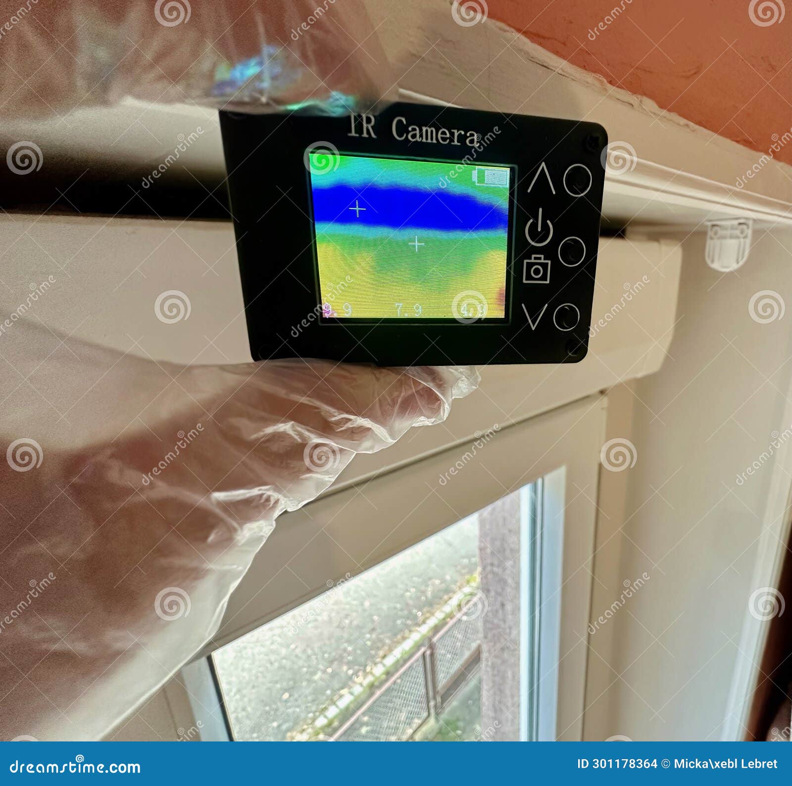 Infrared Thermal Imaging Camera Detecting Heat Loss in a Residential ... Infrared Thermal Imaging Camera Detecting Heat Loss in a Residential ...