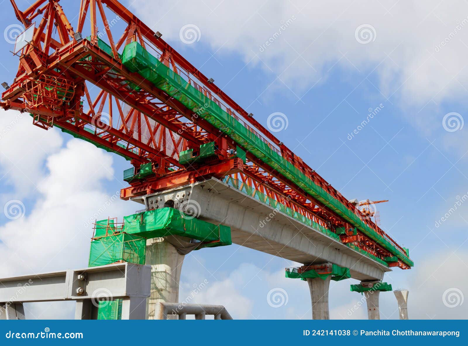 Infrastructure Construct Concepts, Construction of a Mass Transit Train ...