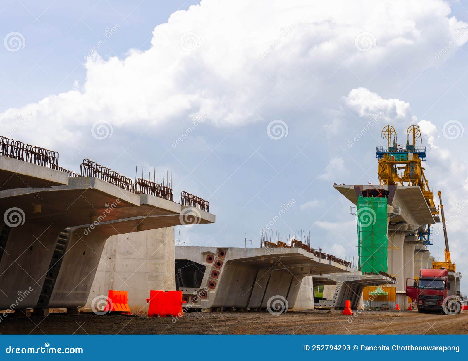 Infrastructure Construct Concepts, Construction of a Mass Transit Train ...
