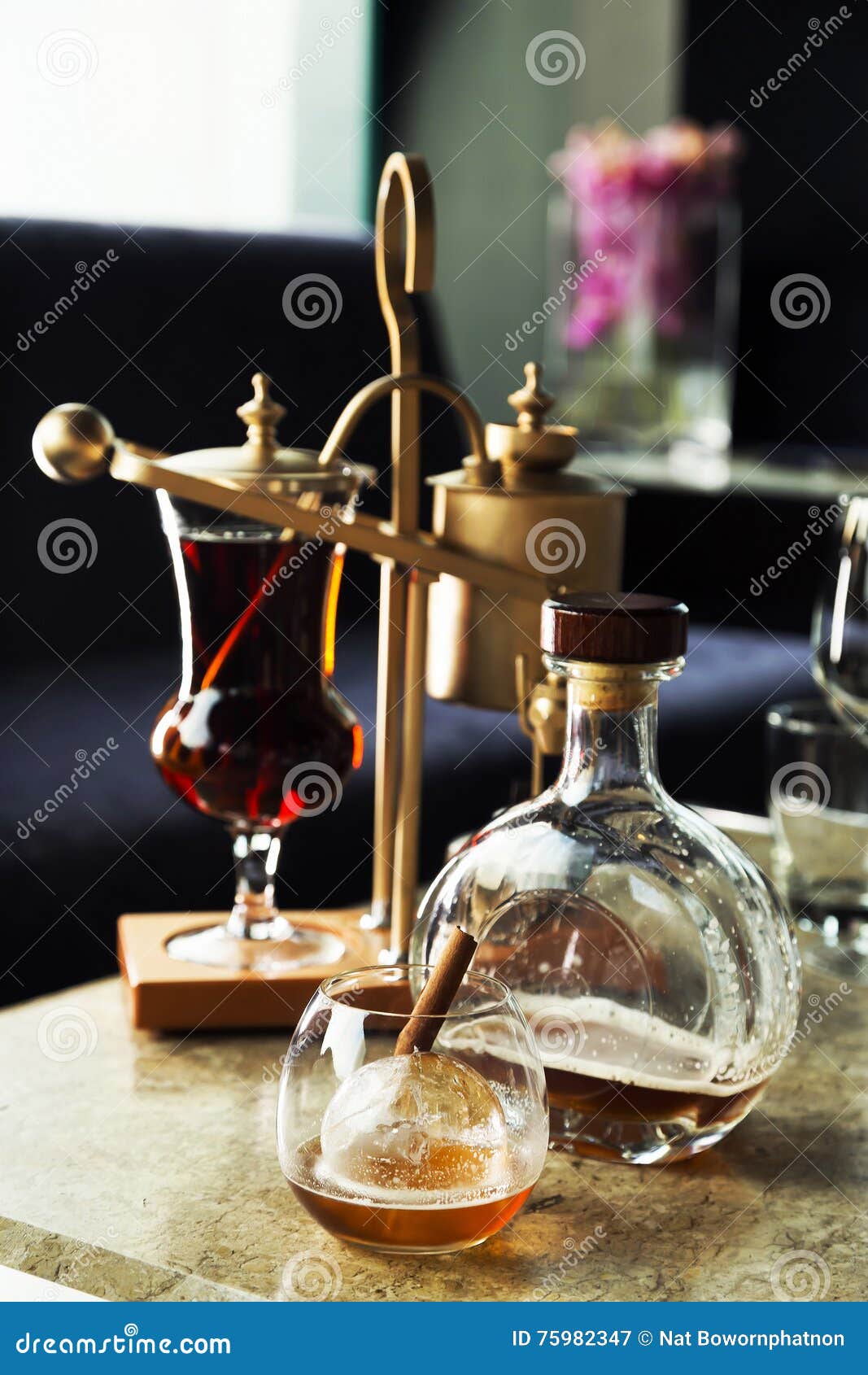 Infusion whiskey cocktail stock image. Image of cinnamon - 75982347