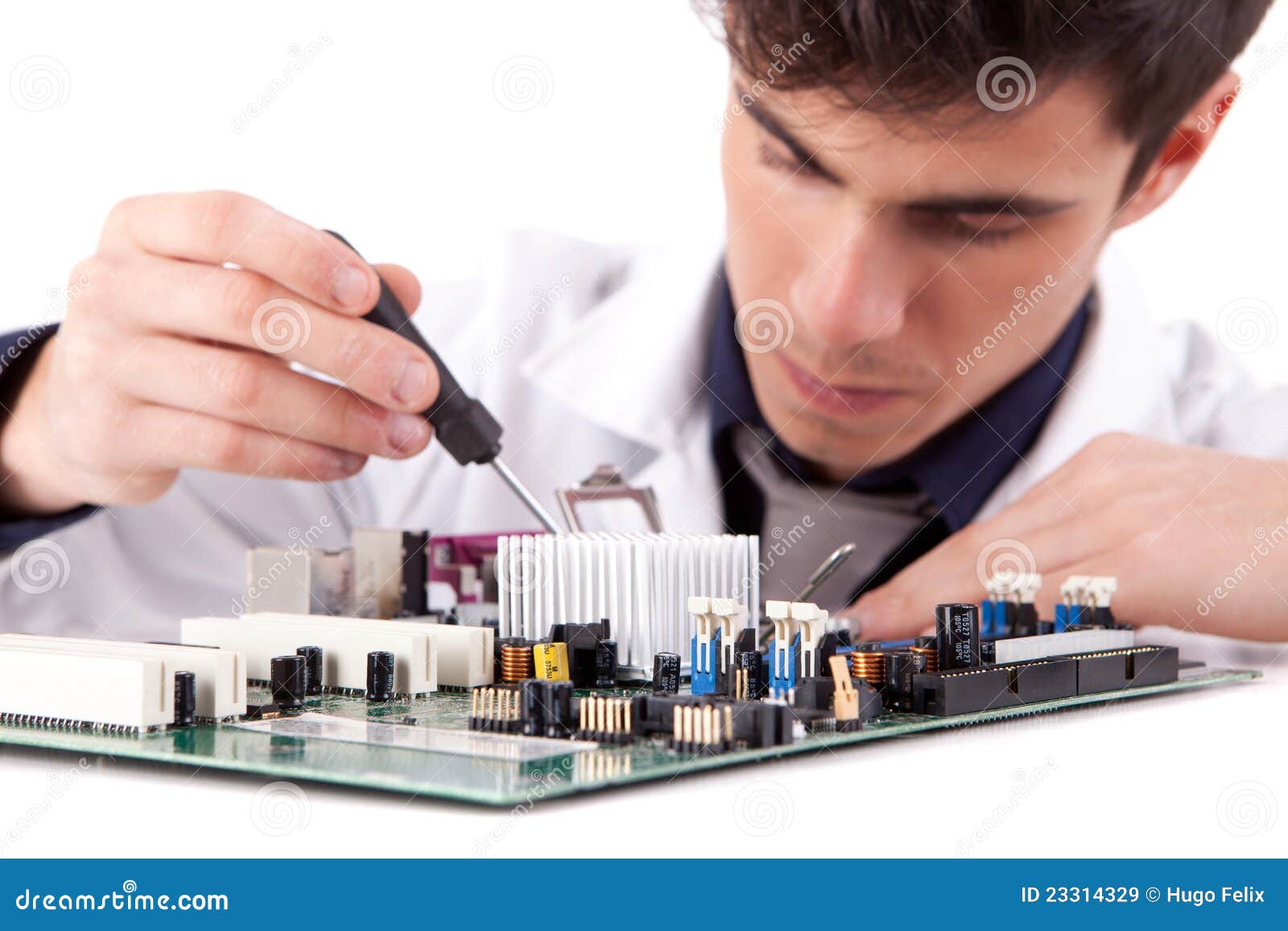 Ingénieur informaticien image stock. Image du procédure - 23314329
