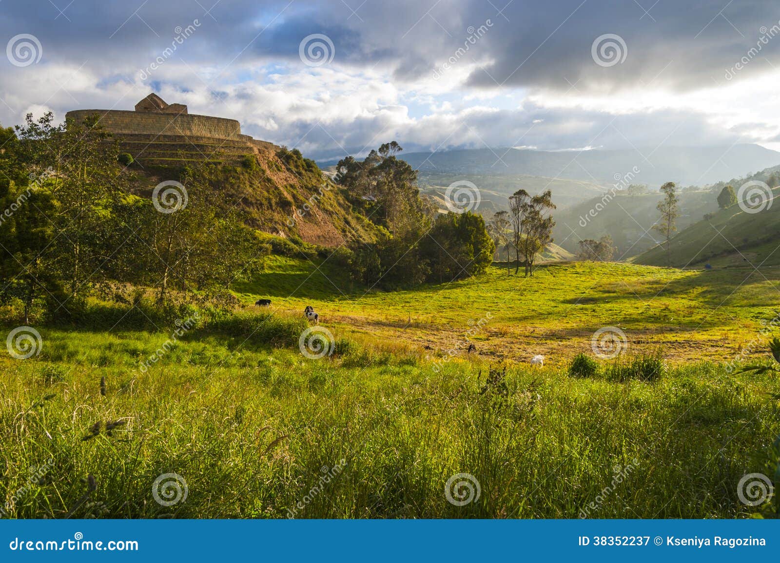 Ingapirca, Ecuador stock image. Image of archaeology - 38352237