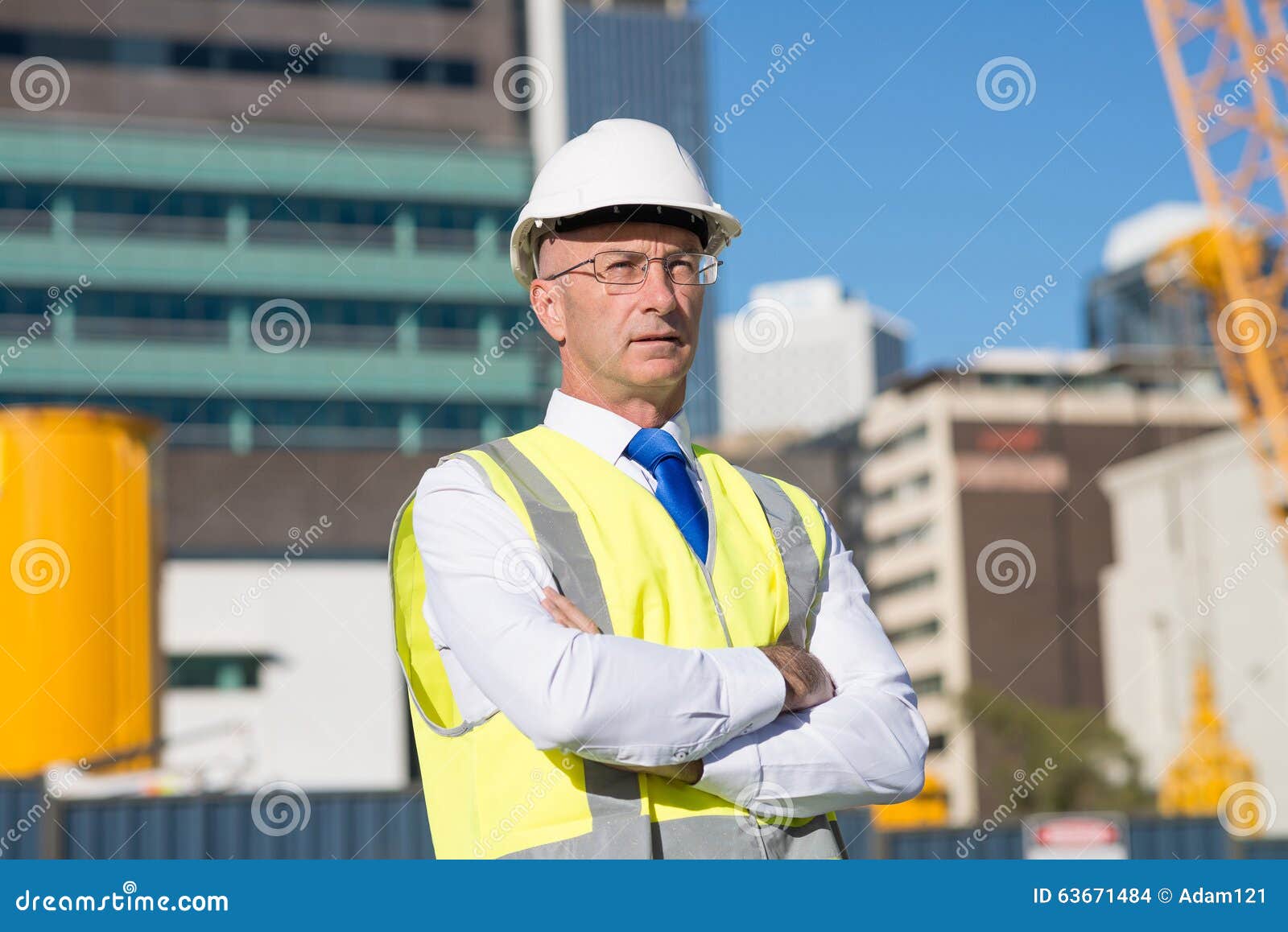 Ingegnere senior fotografia stock. Immagine di configurazione - 63671484