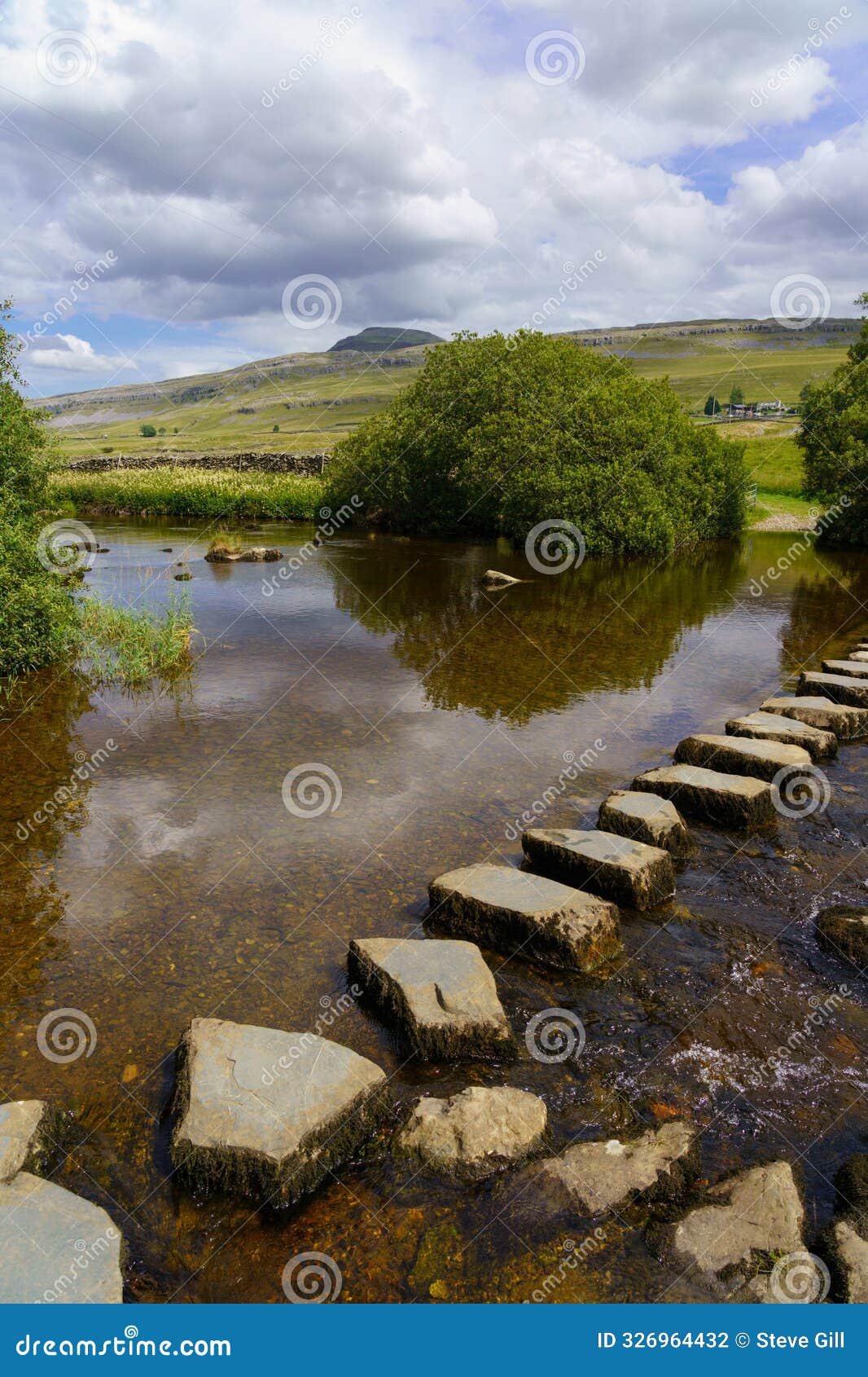 Stepping Stones Across a Tranquil River Doe in Ingleton. Stock Photo ...