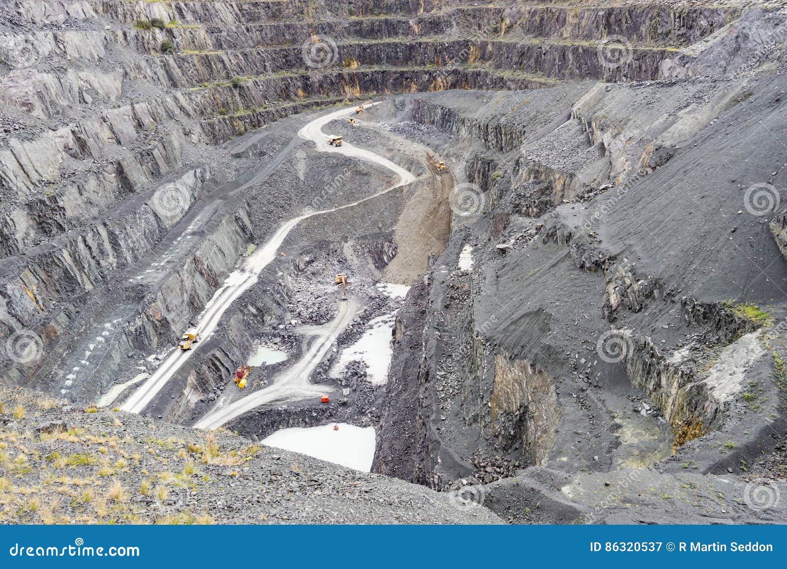 Ingleton Quarry, Yorkshire stock image. Image of yorkshire - 86320537