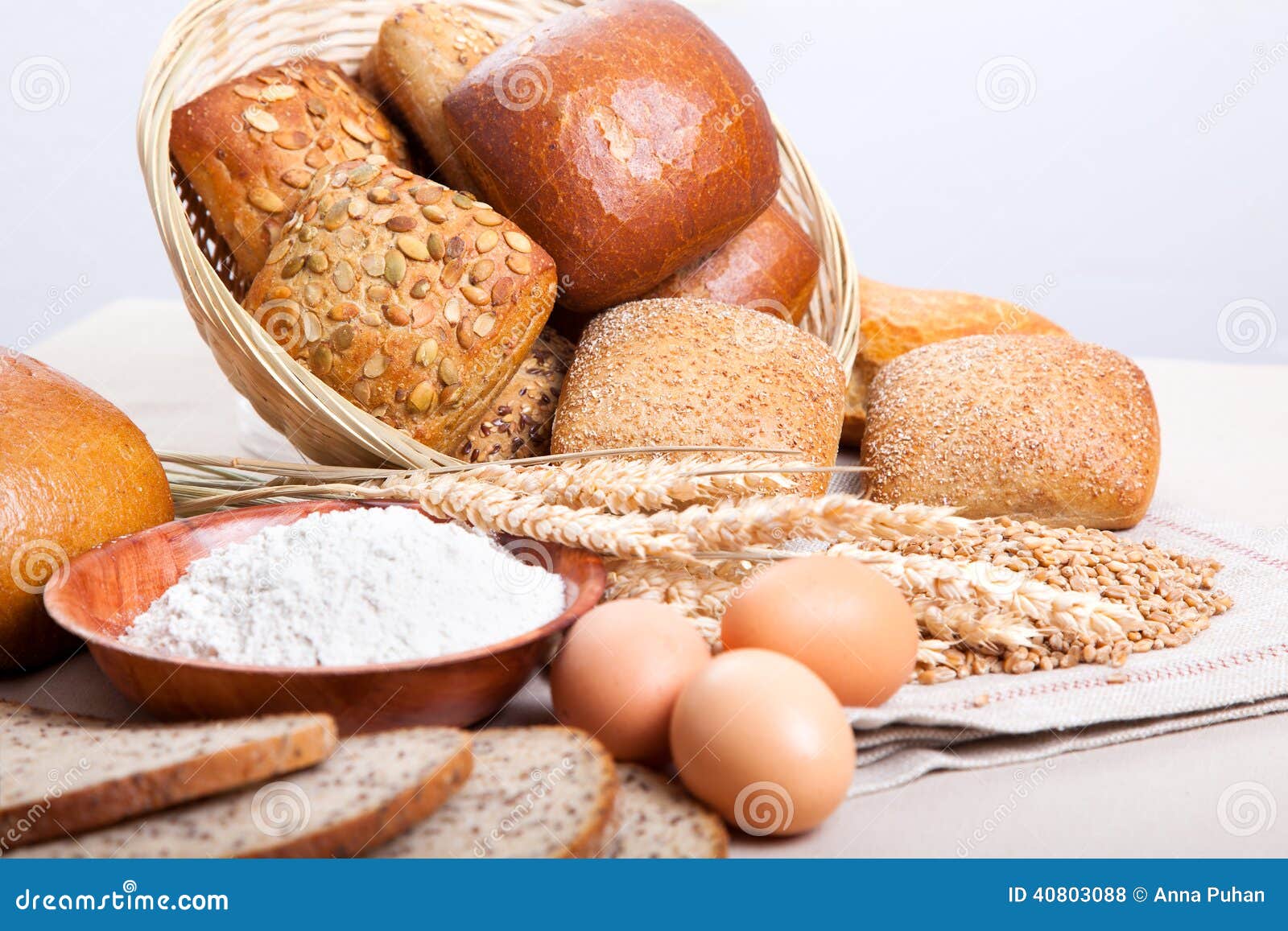 Ingredientes Para El Pan Hecho En Casa, Foto de archivo - Imagen de ...