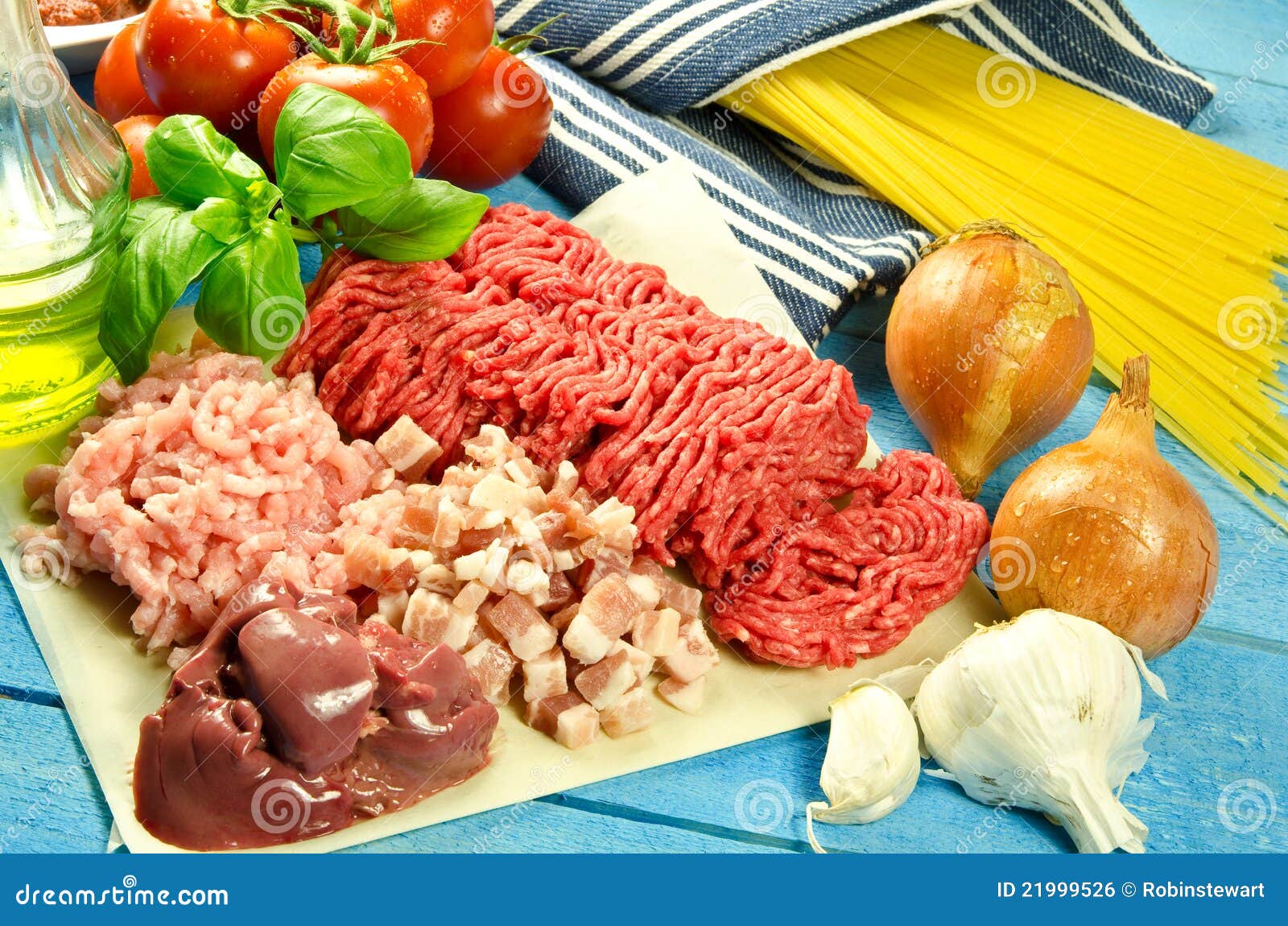 Ingredients for Spaghetti Bolognese Stock Photo - Image of tomatoes ...