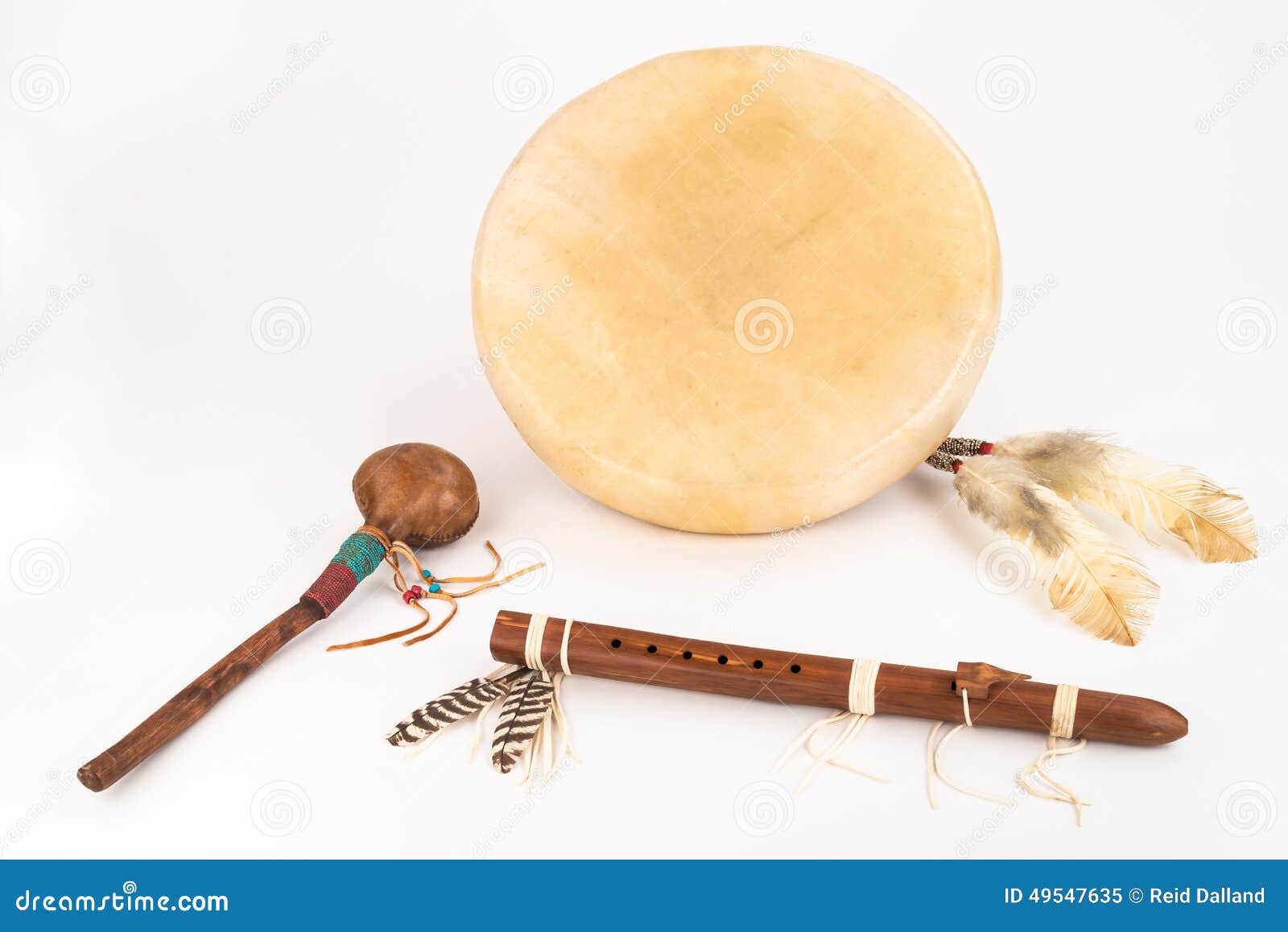 Inheemse Amerikaanse Trommel, Fluit En Schudbeker Stock Afbeelding ...