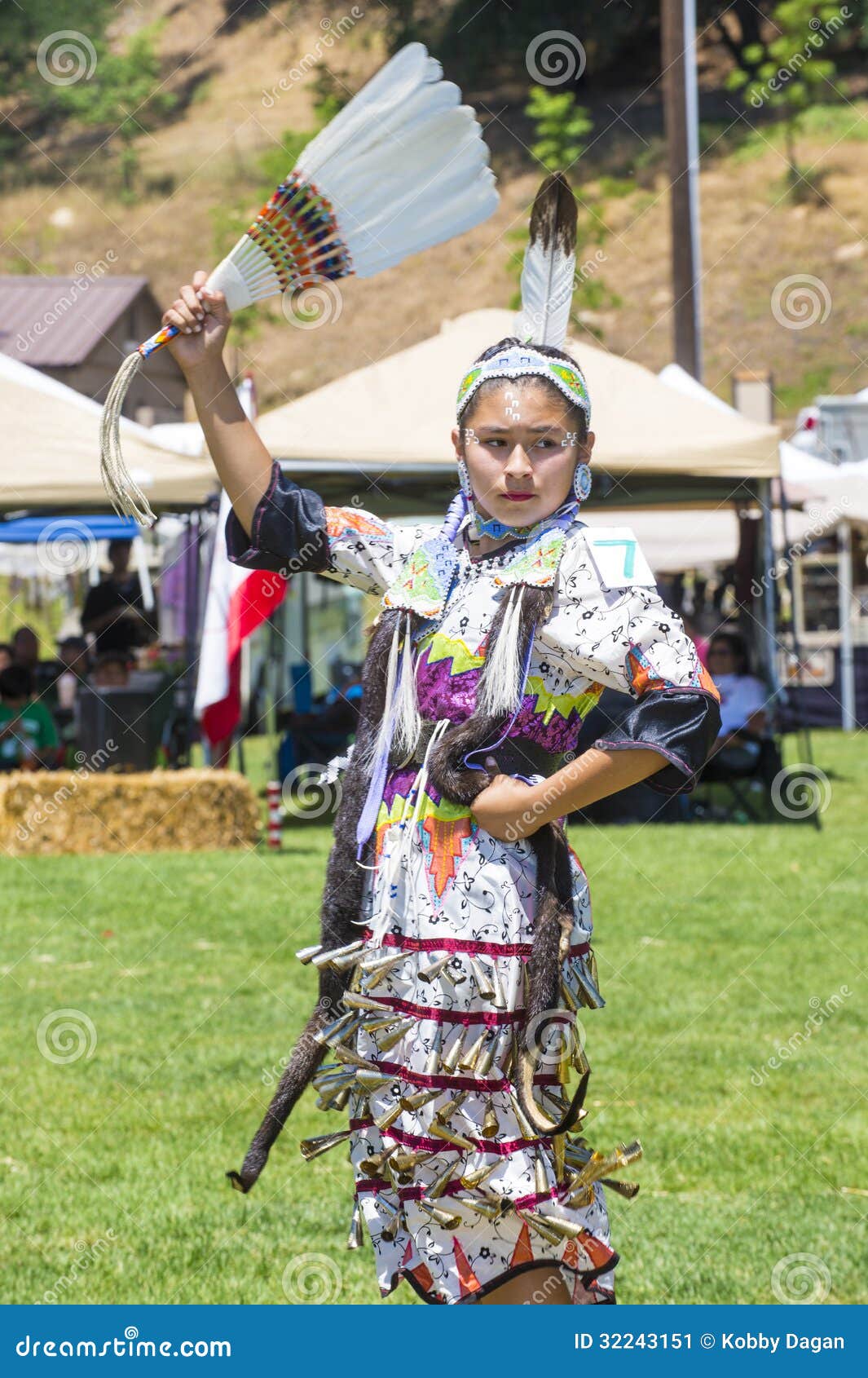 Inheemse Indiër redactionele foto. Image of inheems, verzamelen - 32243151