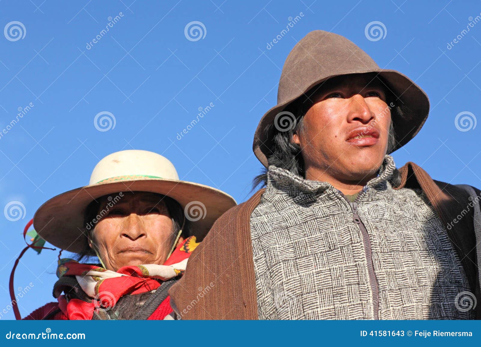 Inheemse Mensen, De Bergen Van De Andes Redactionele Stock Foto - Image ...