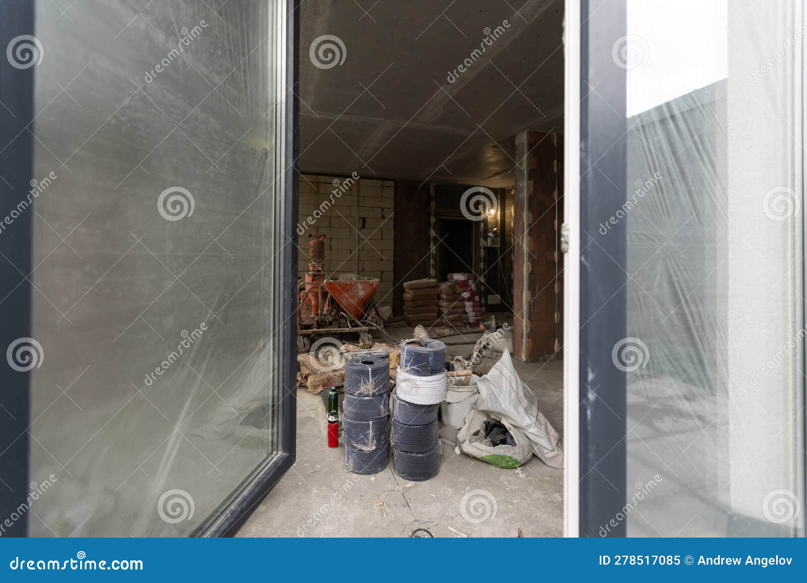 The Initial Stage of Repair Stock Image - Image of wood, upgrade: 278517085