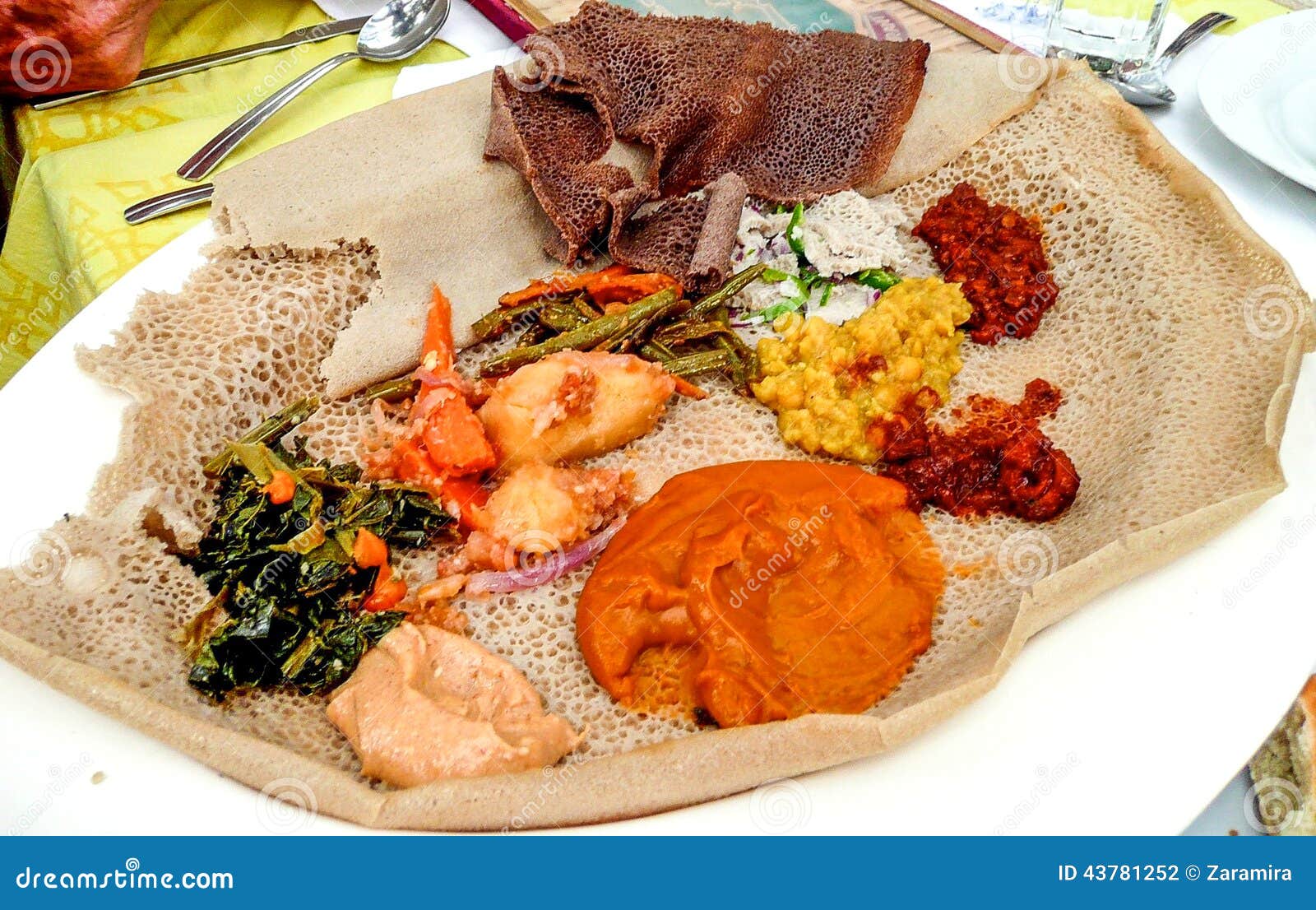 Injera foto de archivo. Imagen de agricultura, harina - 43781252