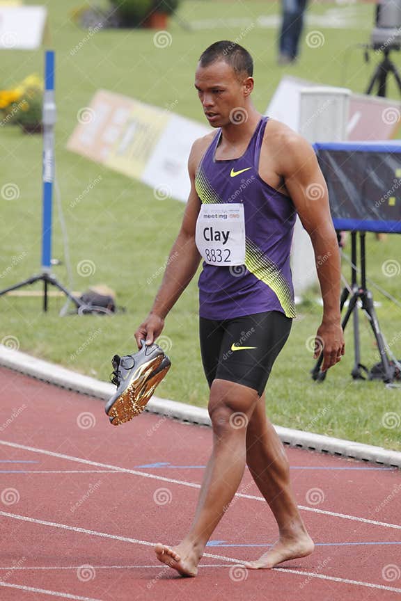 Injured Bryan Clay editorial stock photo. Image of clay - 14751613
