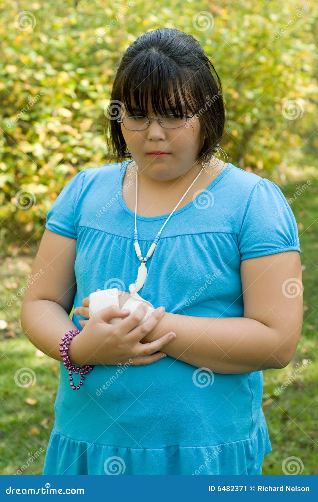 Injured Girl stock image. Image of brave, hurting, pain - 6482371