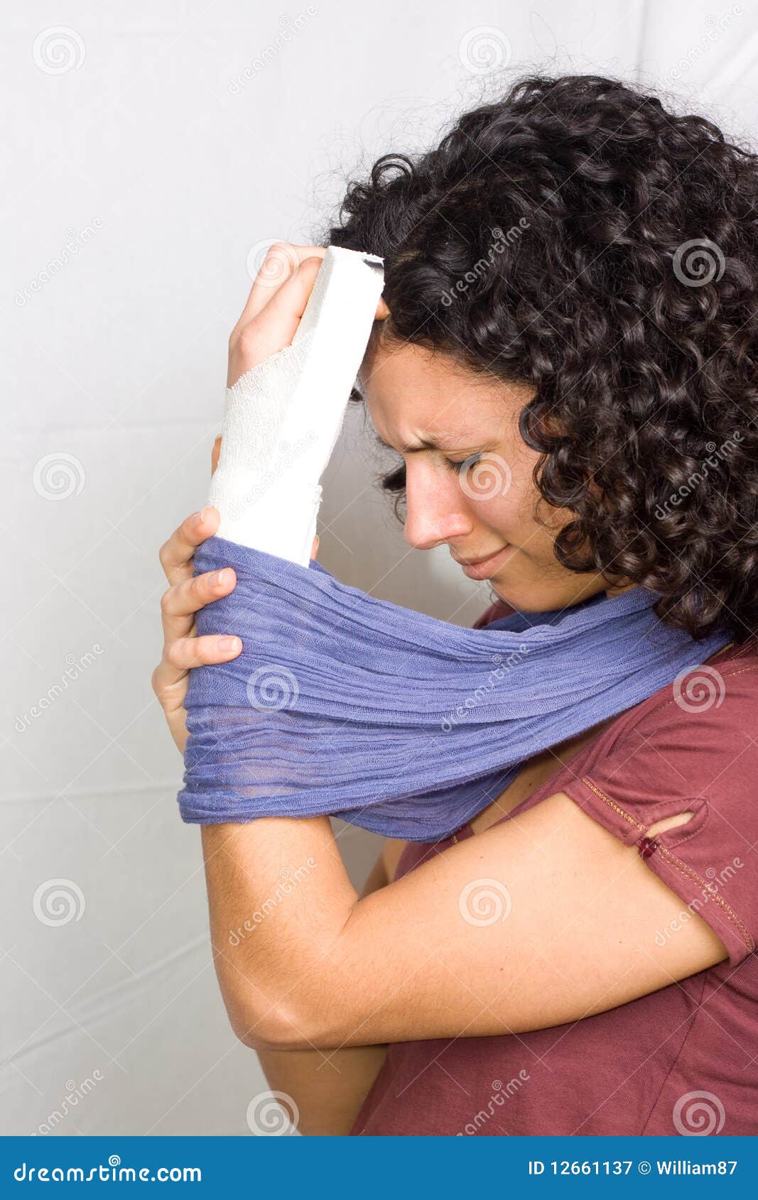 Injured hand stock image. Image of hold, body, injuried - 12661137