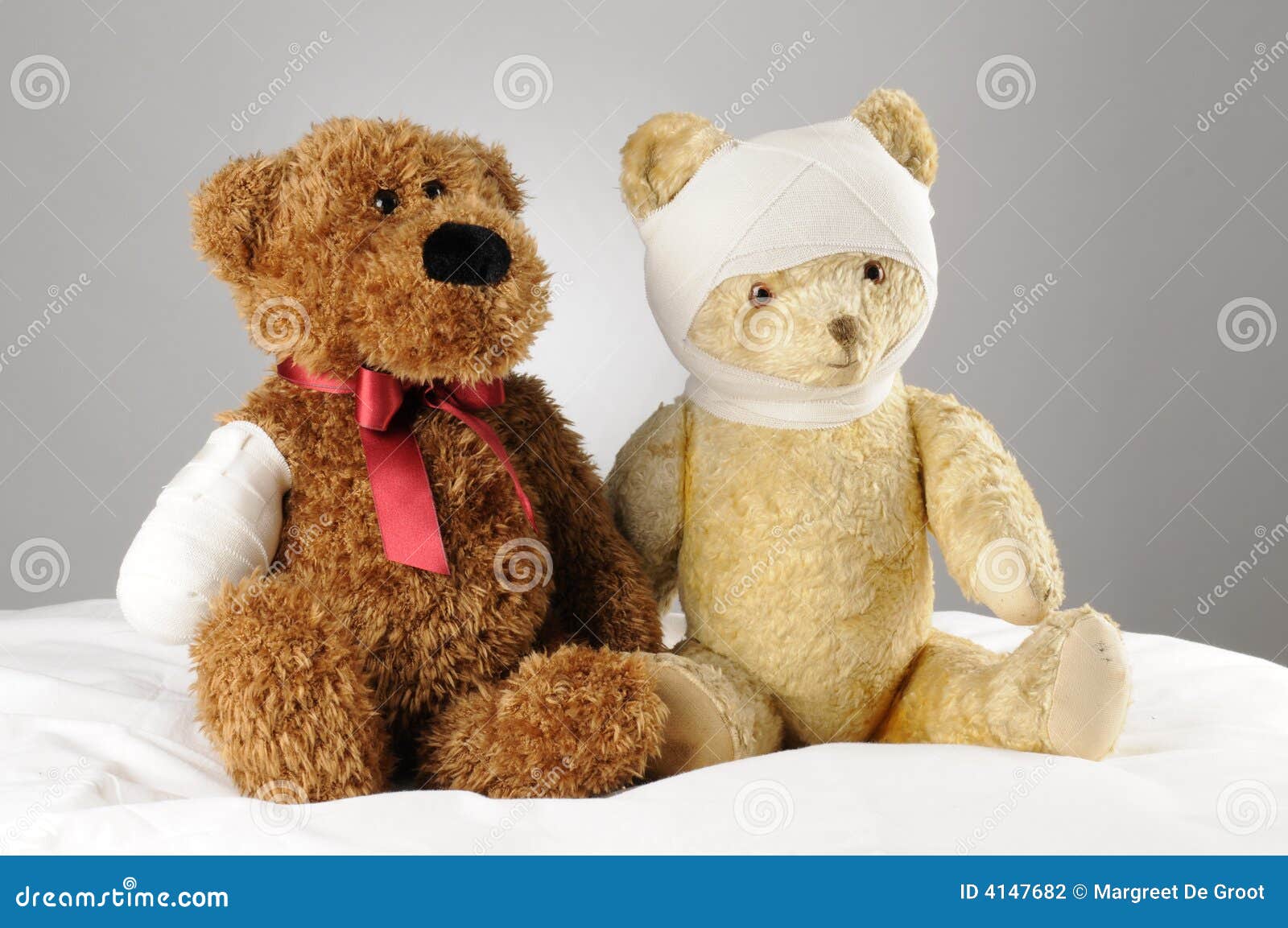 Injured teddy bears stock photo. Image of consolation - 4147682