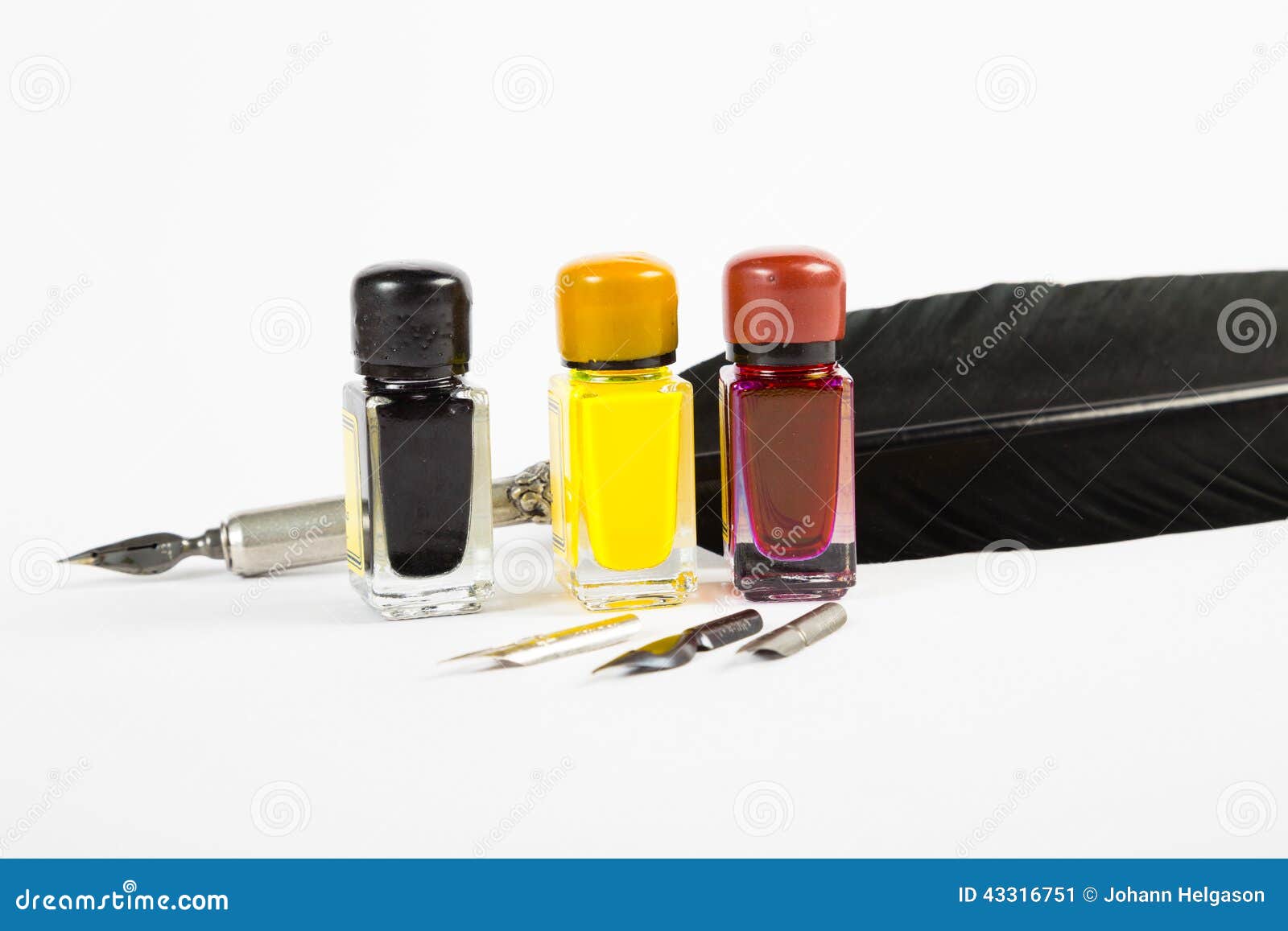Ink and Quill stock image. Image of vintage, isolated - 43316751