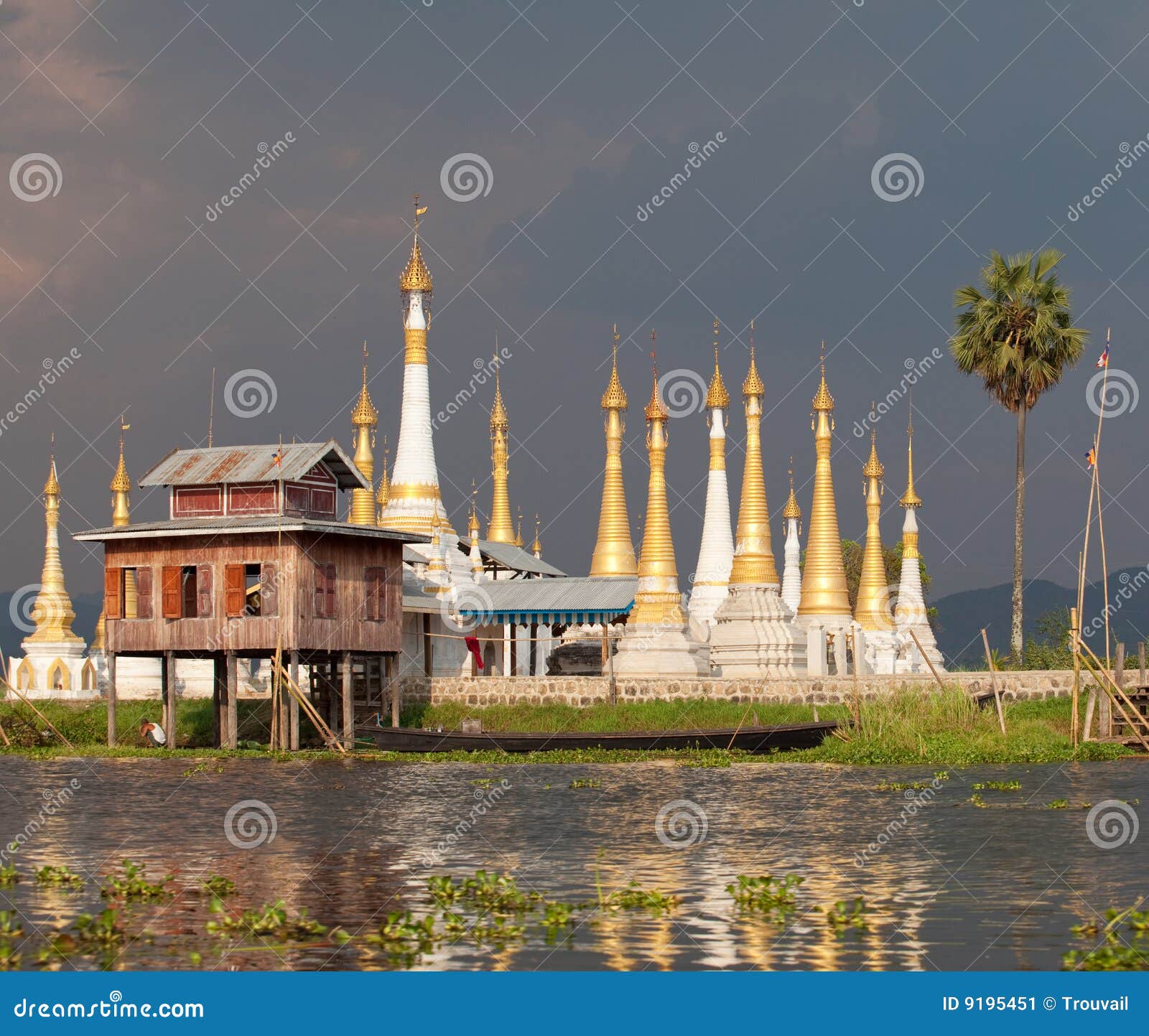 Inle Lake, Myanmar stock image. Image of outdoors, lake - 9195451