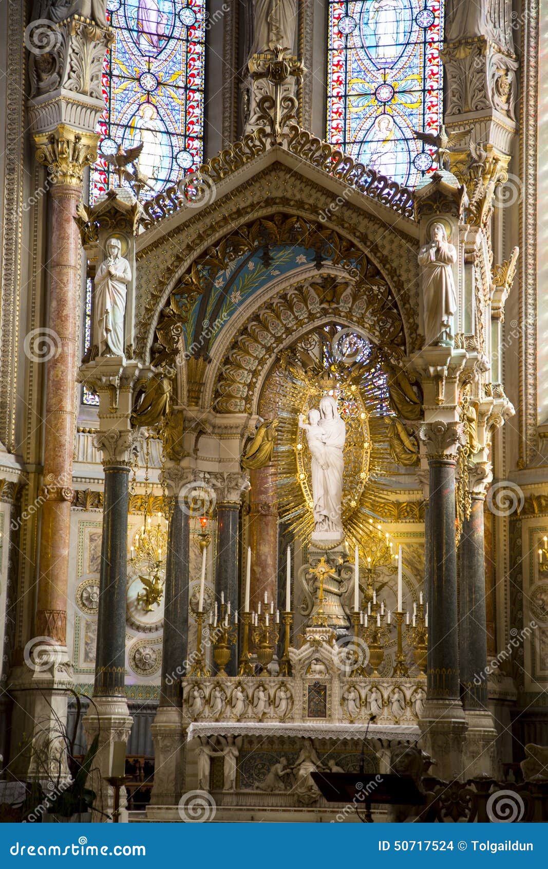 Innenansicht Der Basilika Von Notre-Dame De Fourviere Redaktionelles ...